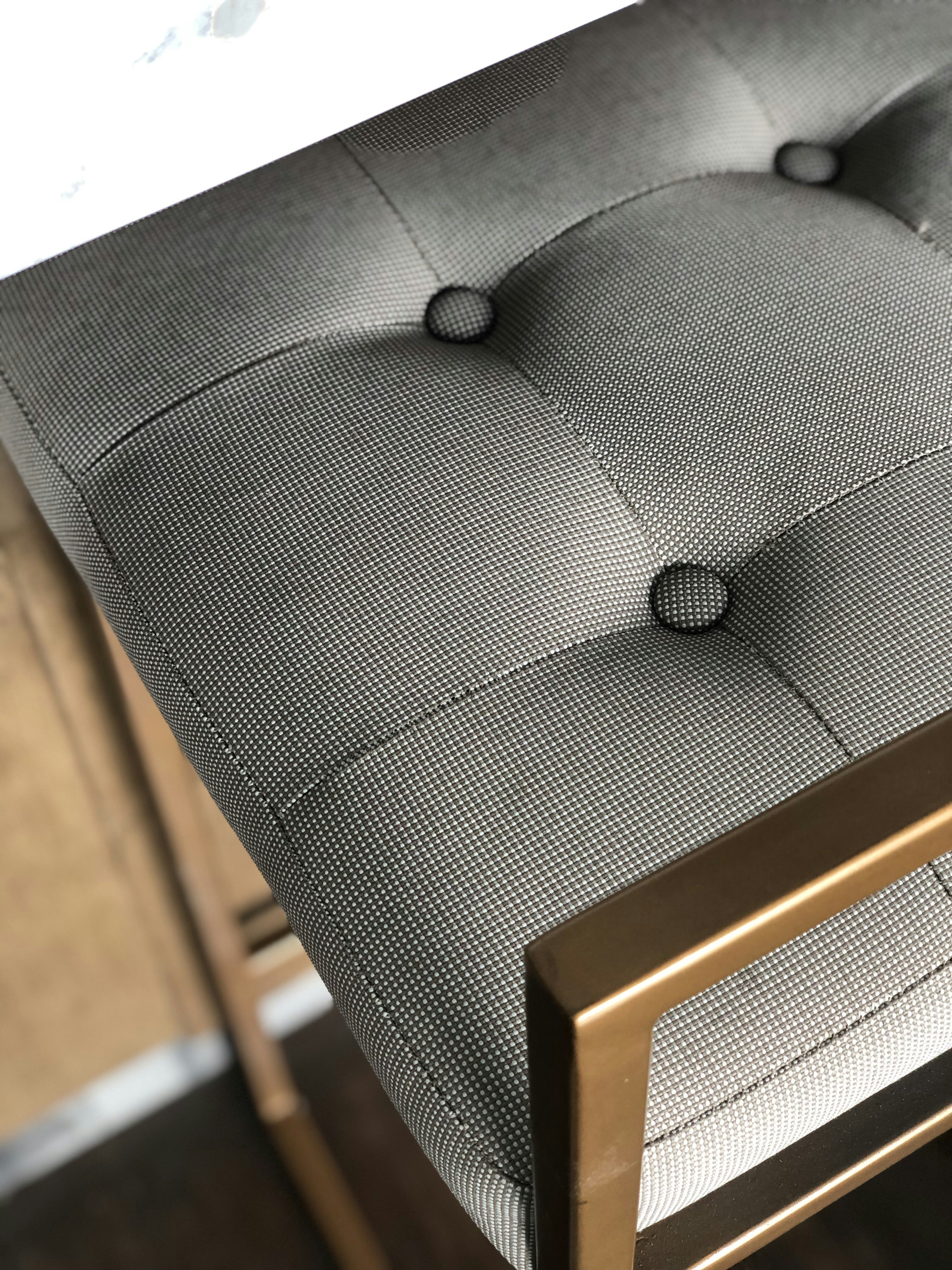 Un objet noir et argent photo – Photo Ascott Jakarta Gratuite sur Unsplash