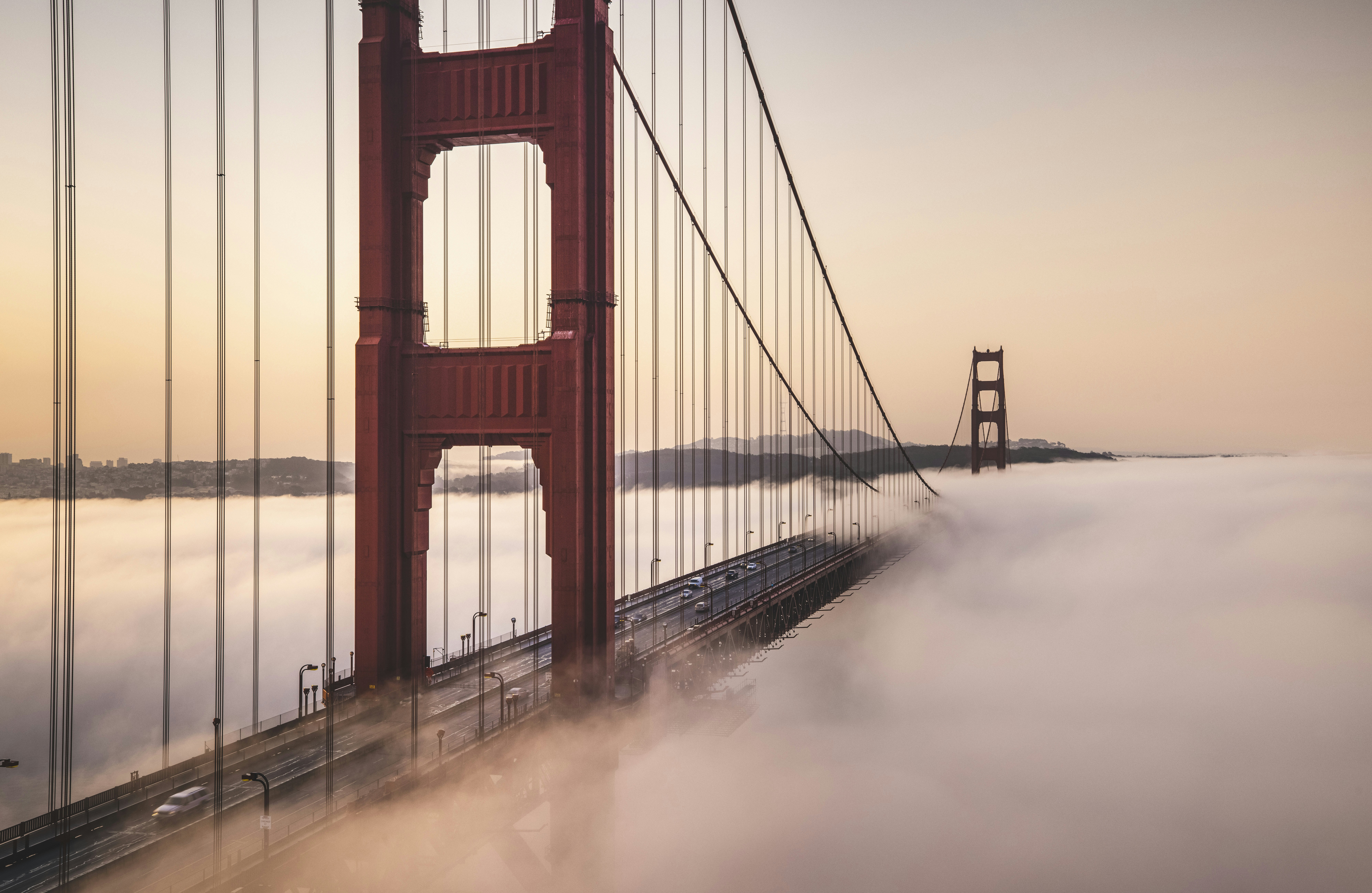 A large red bridge photo – Free Building Image on Unsplash