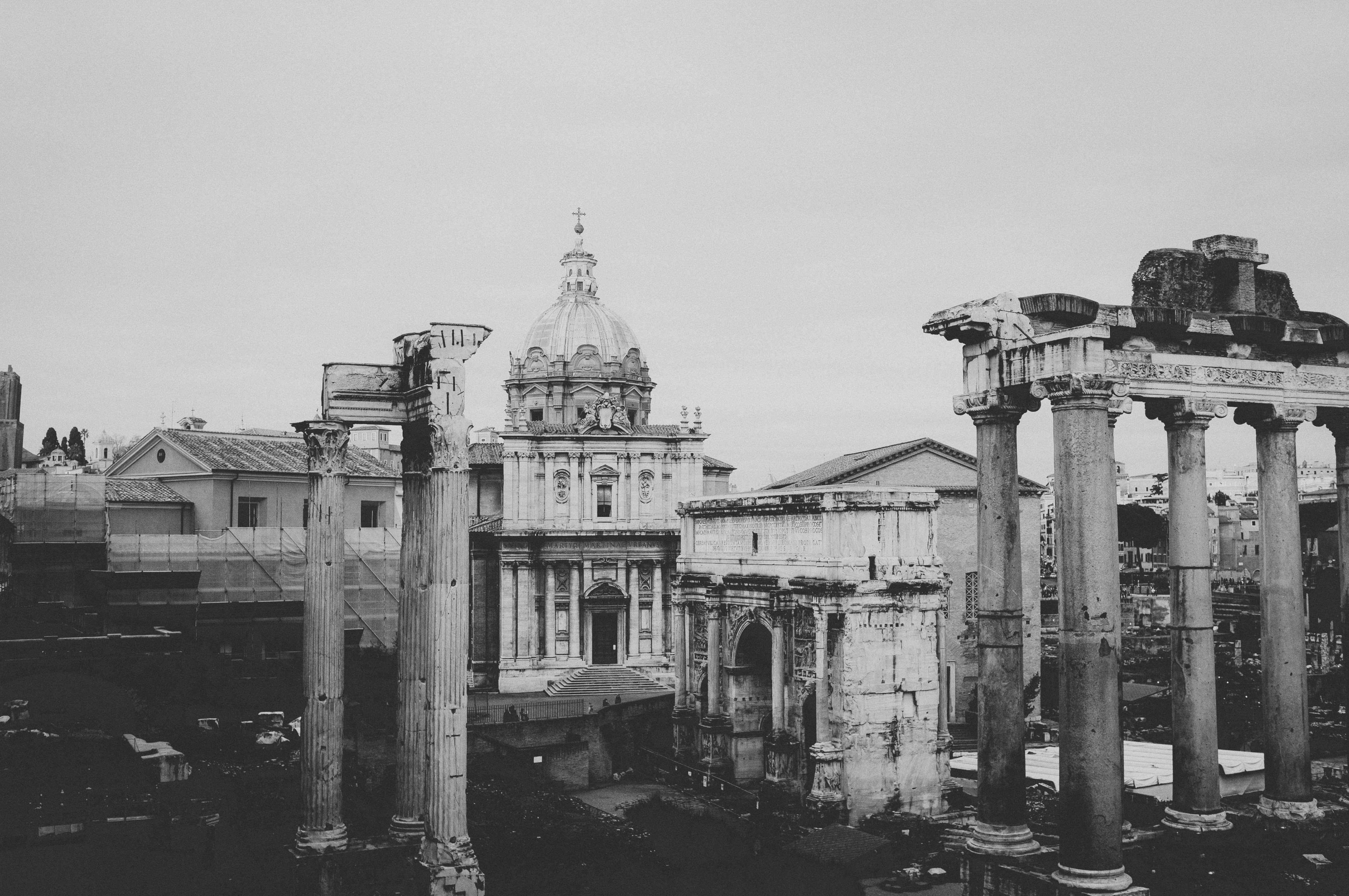 Dome Over Ruins: Monochrome Framing of Columns and a Central Dome
