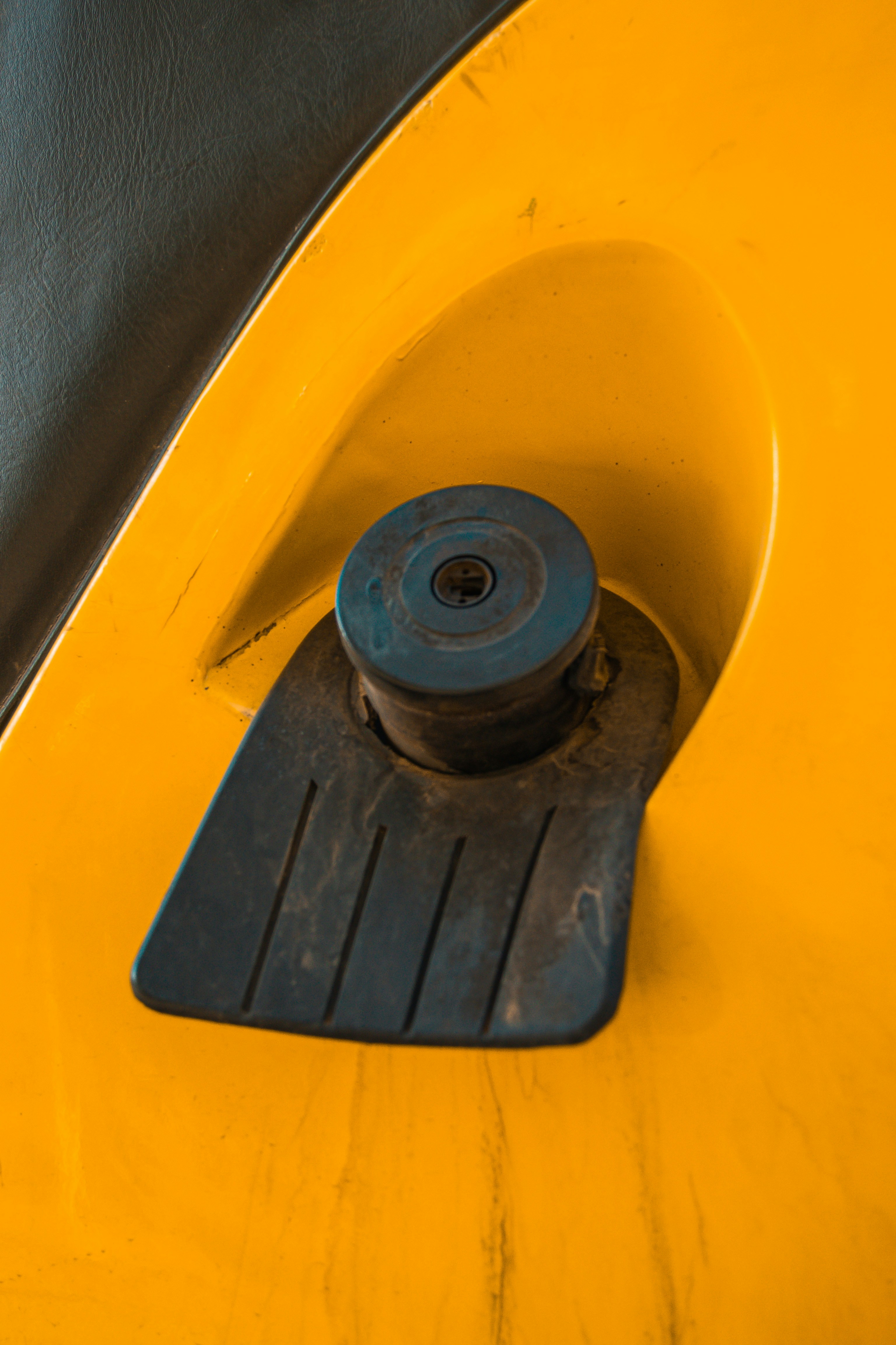 A circular object with a hole in it photo – Free Brown Image on Unsplash