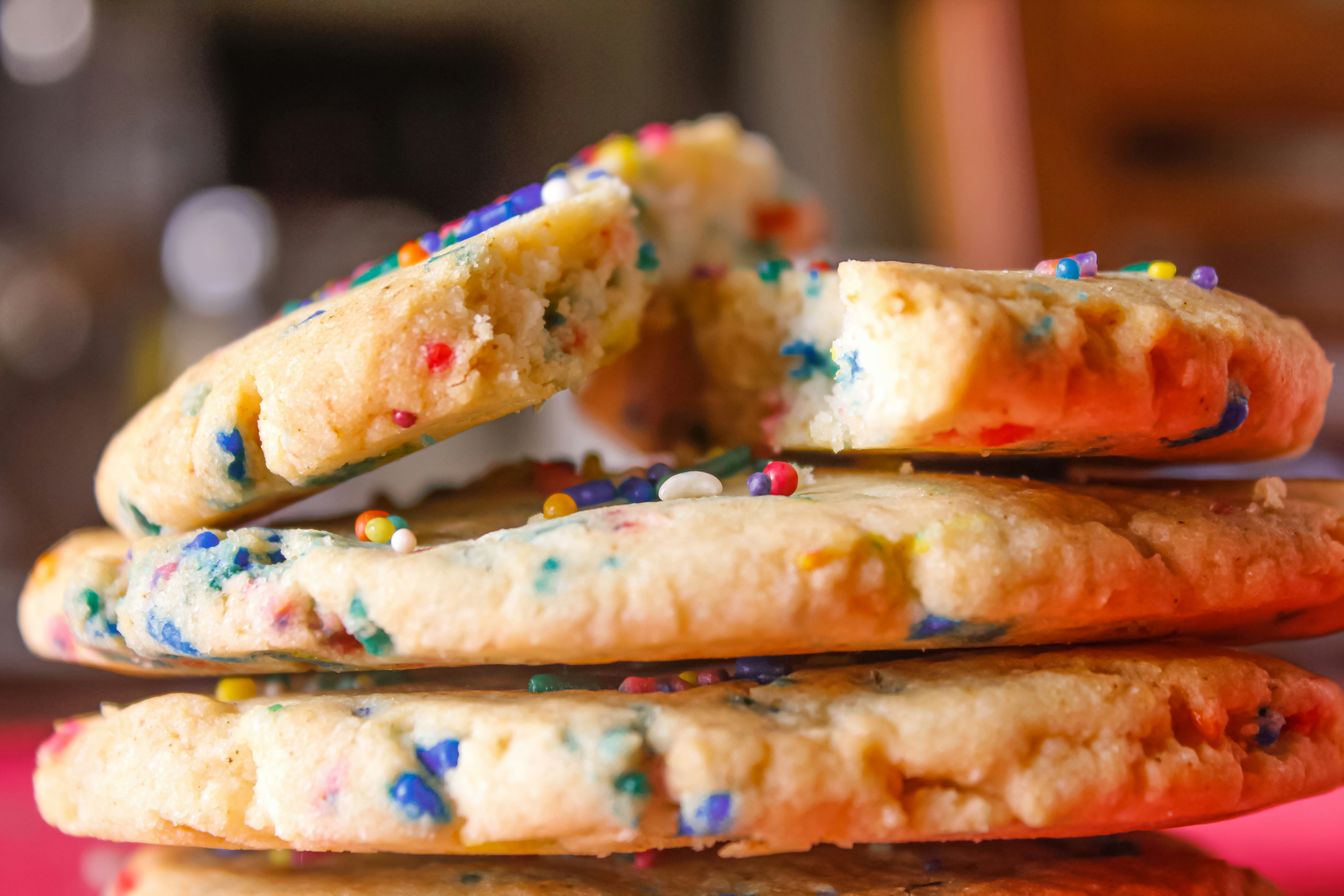 A group of cookies with frosting photo – Free Cookies Image on Unsplash