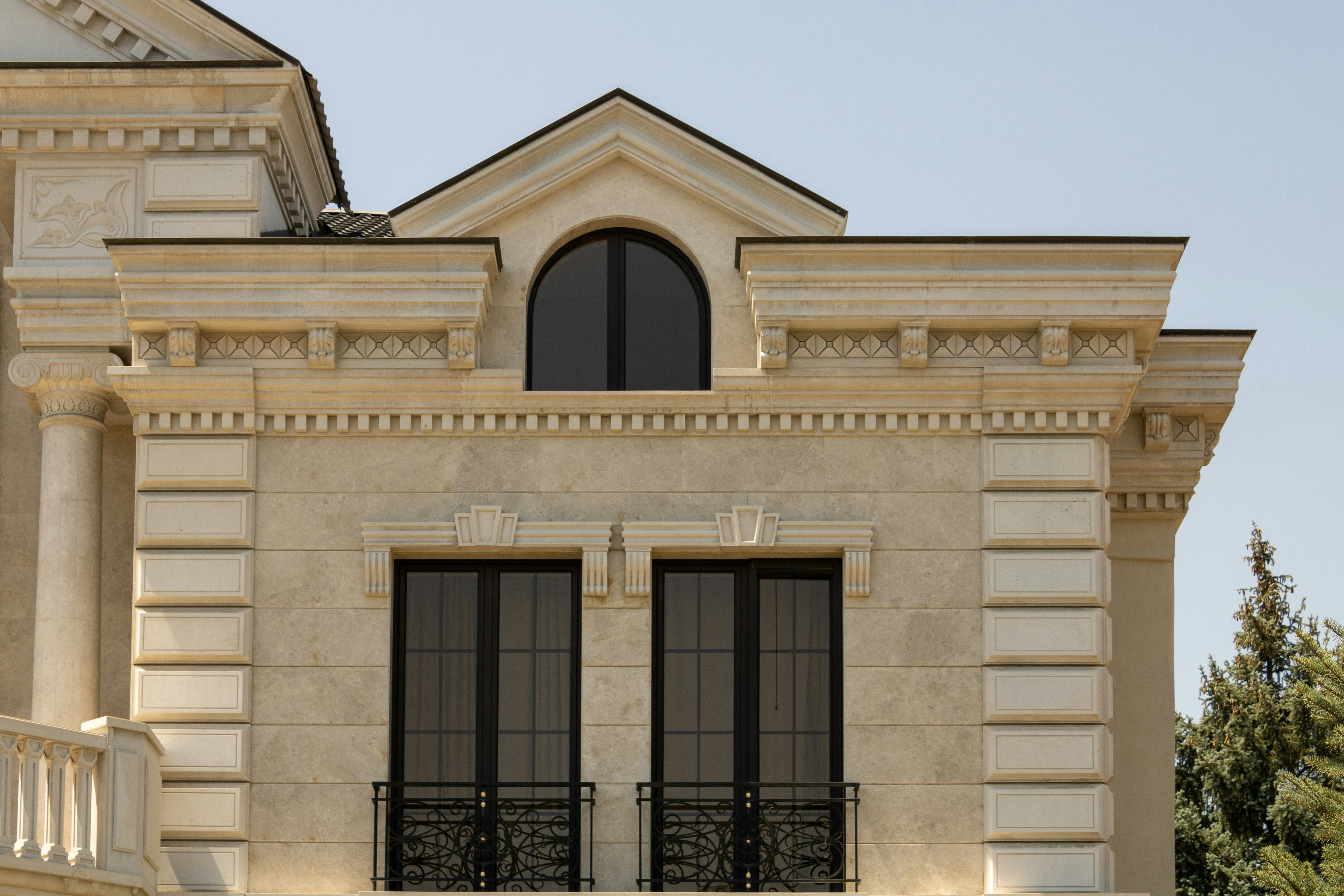 The Arch at Noon: Symmetry on a Sunlit Classical Facade