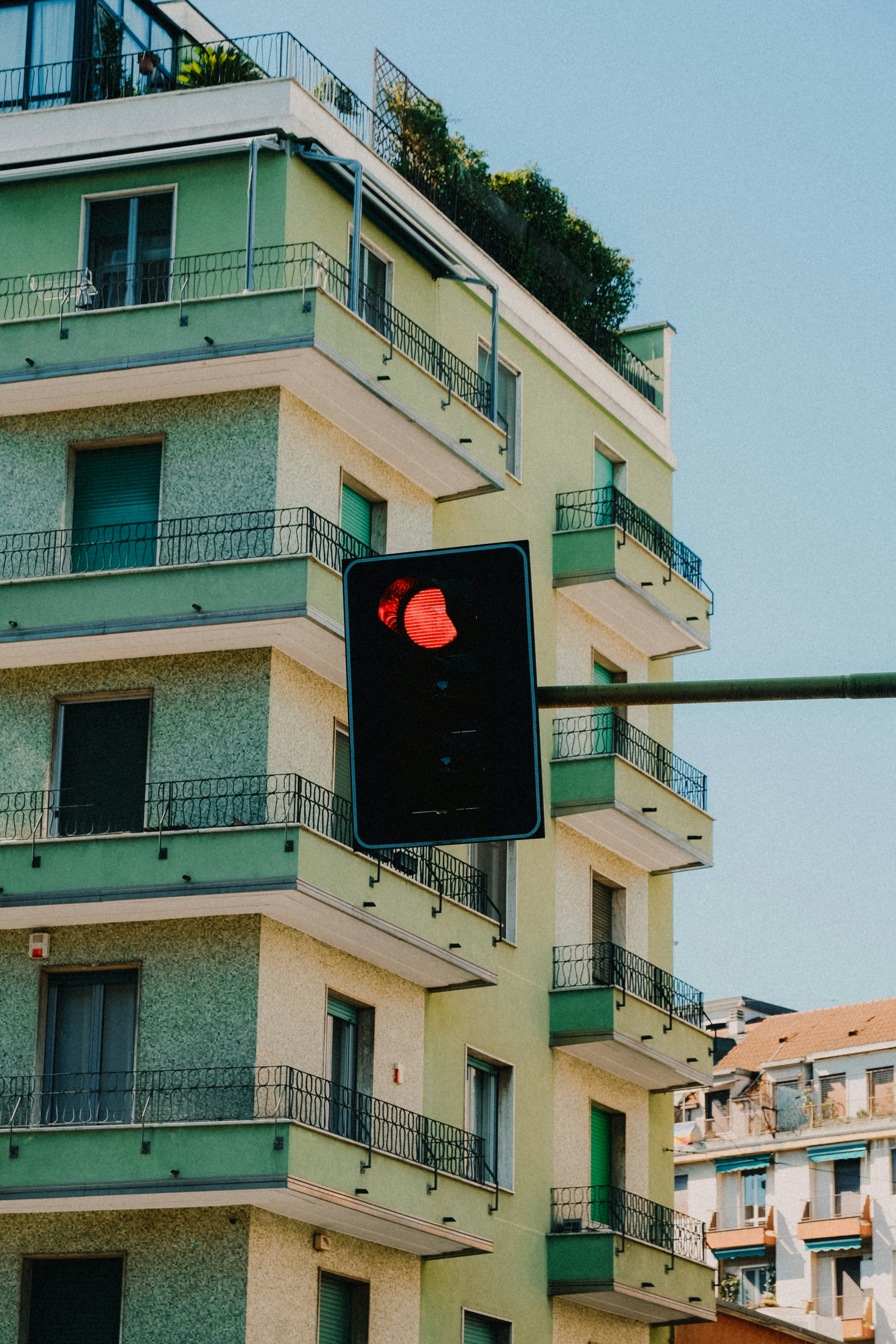 a traffic light on a pole
