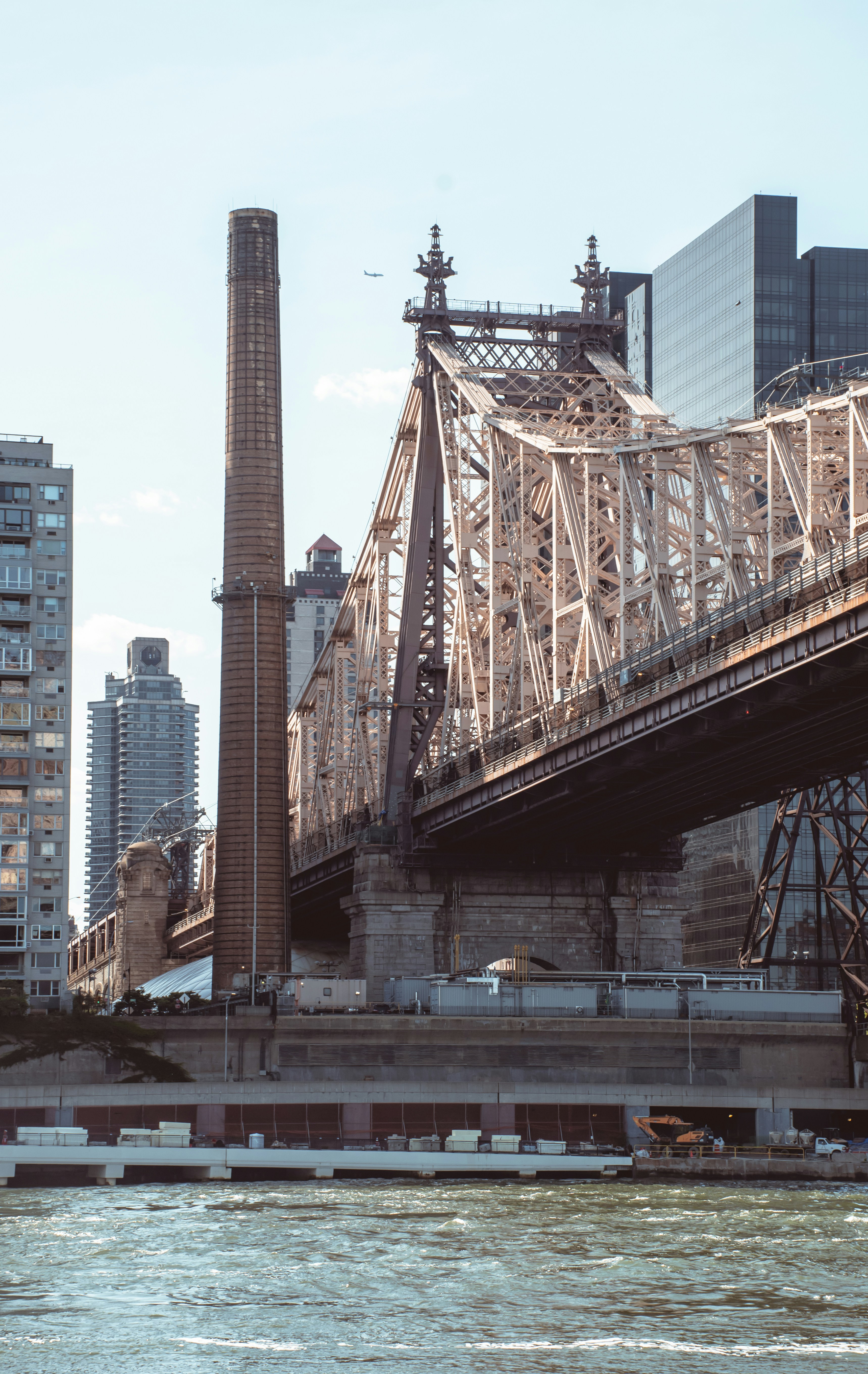 City Crossing: The Steel Span and River Light