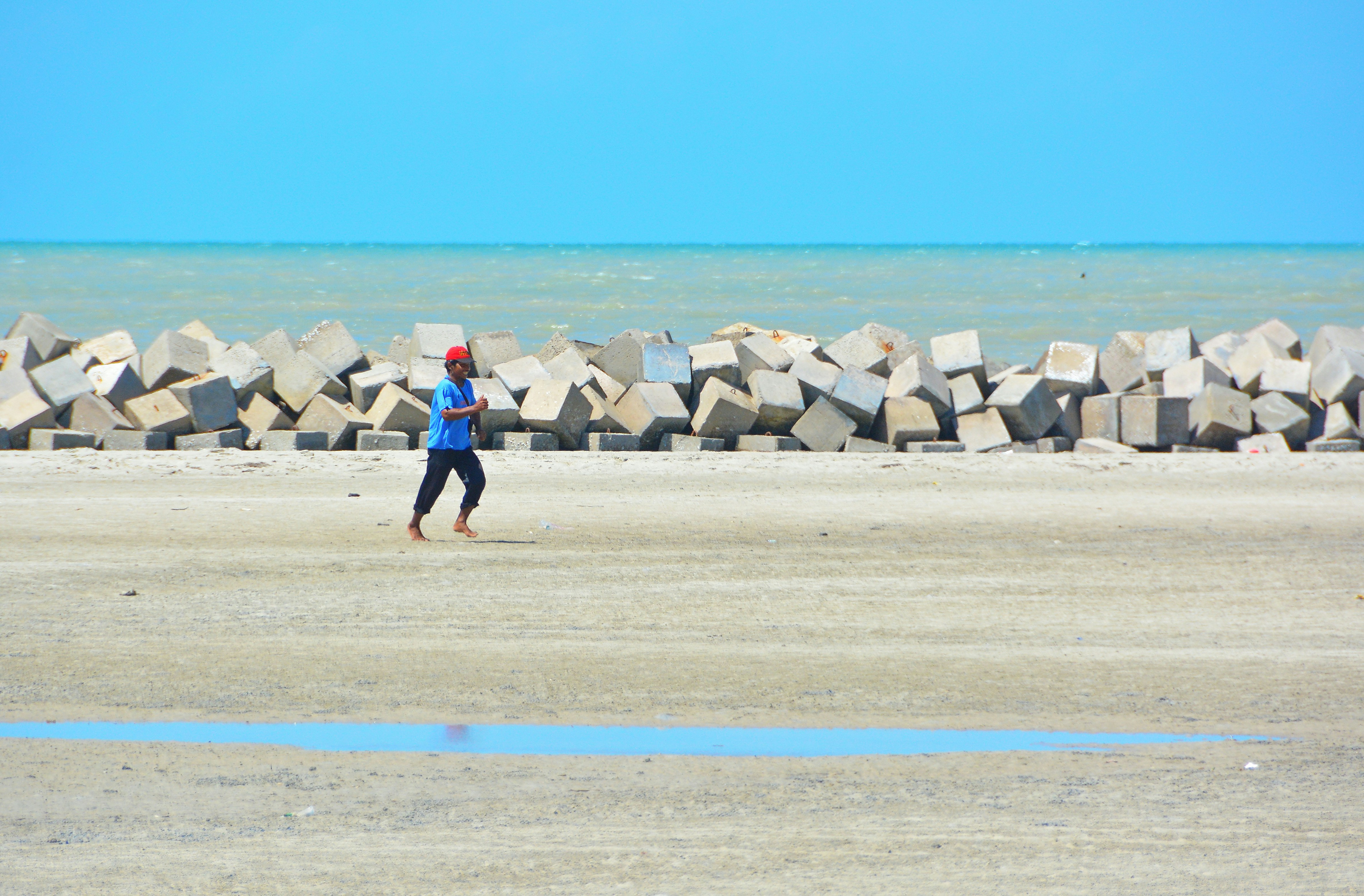 Someone Running Pictures | Download Free Images on Unsplash