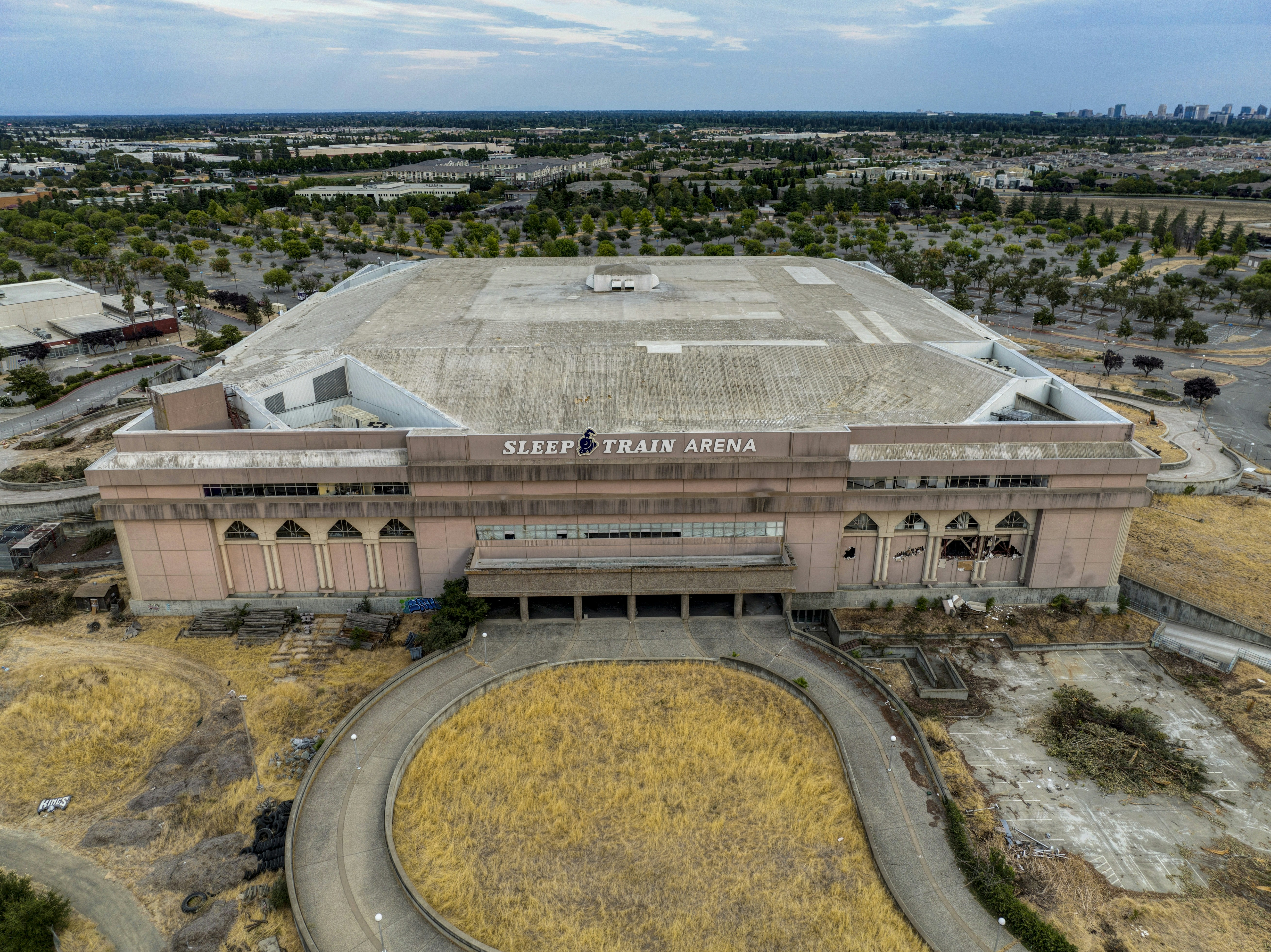 A large building with a road in front of it photo – Free Sacramento ...