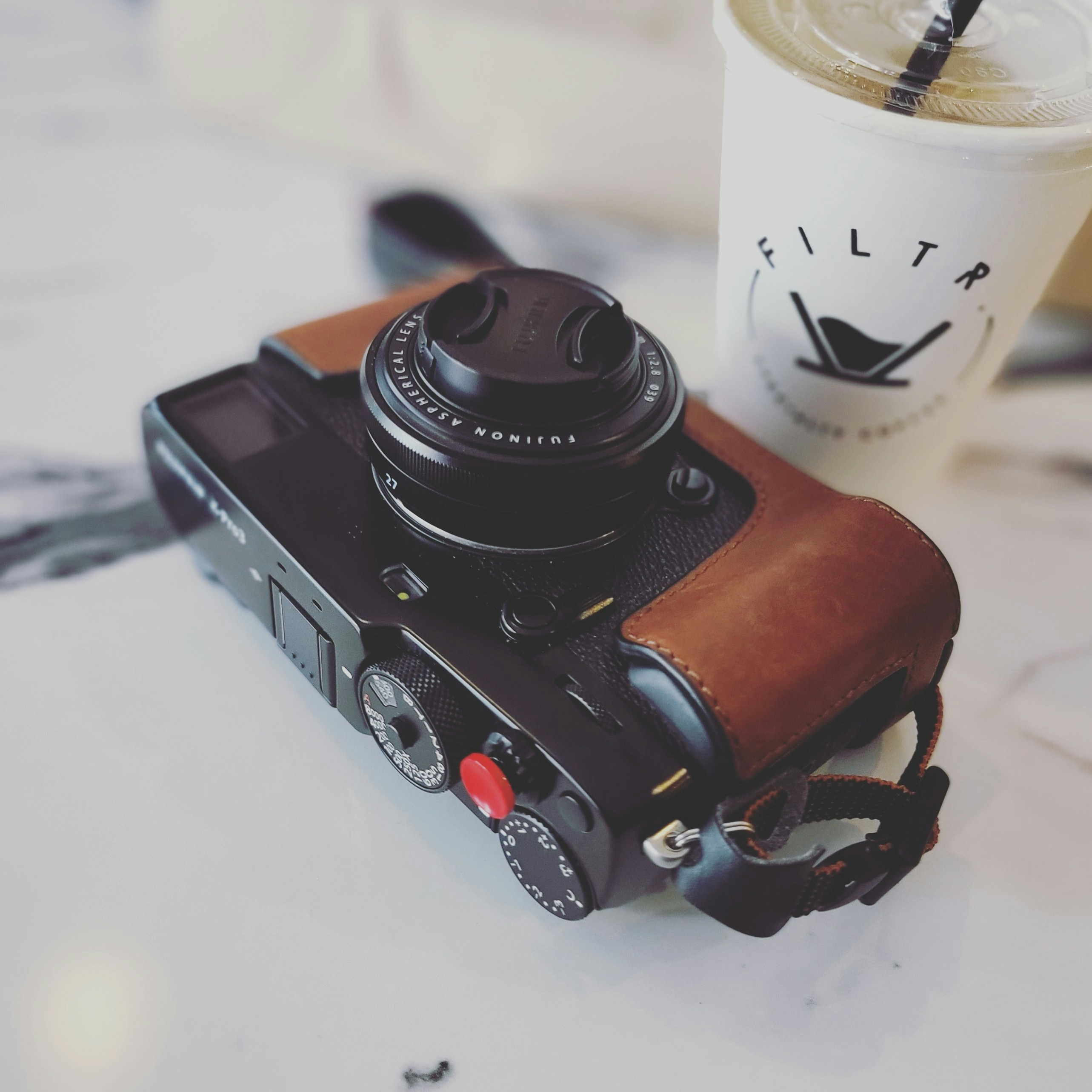 A camera with a face photo – Free Camera Image on Unsplash