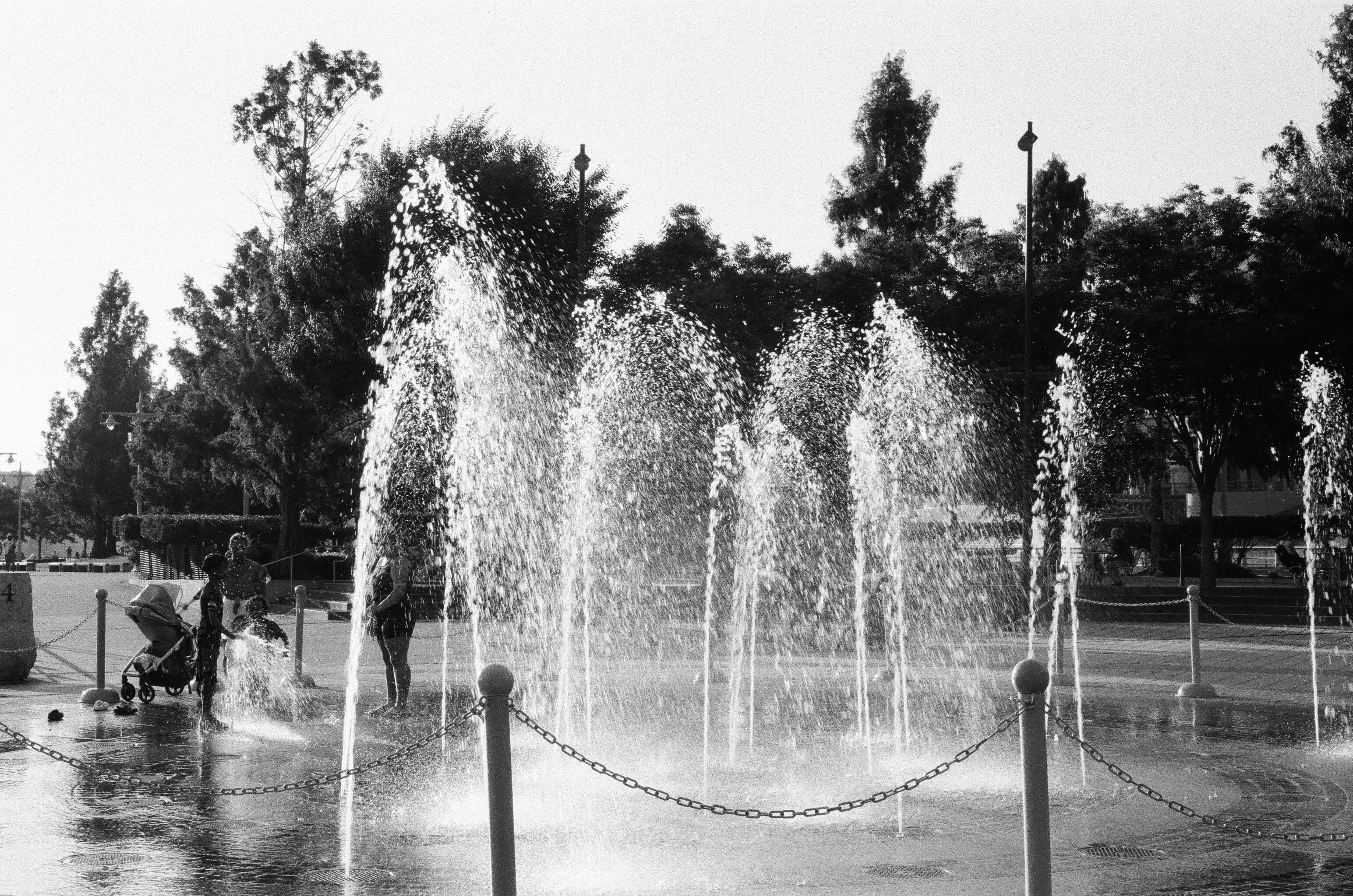 A fountain with water shooting up photo – Free Image on Unsplash