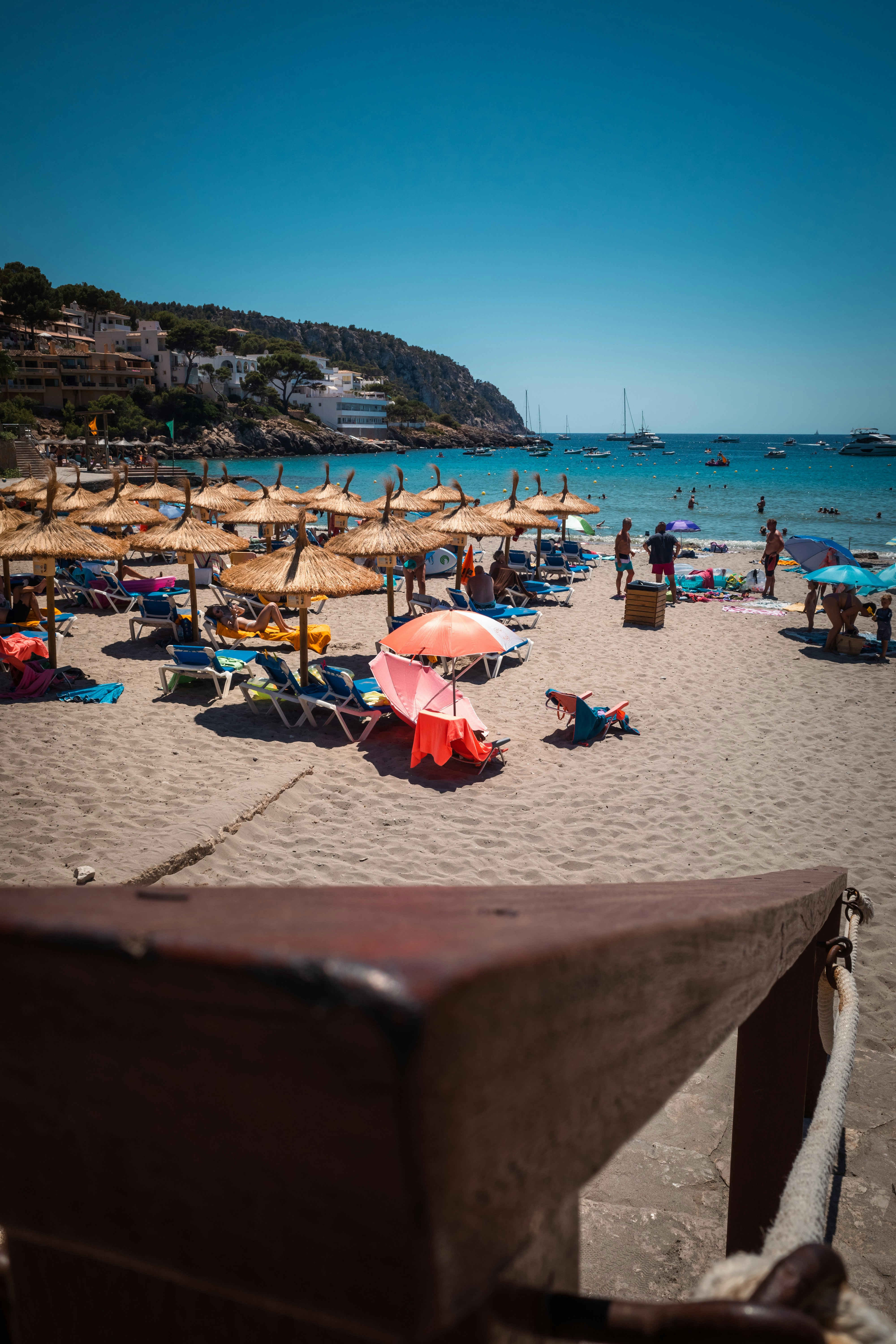 a beach is filled with people