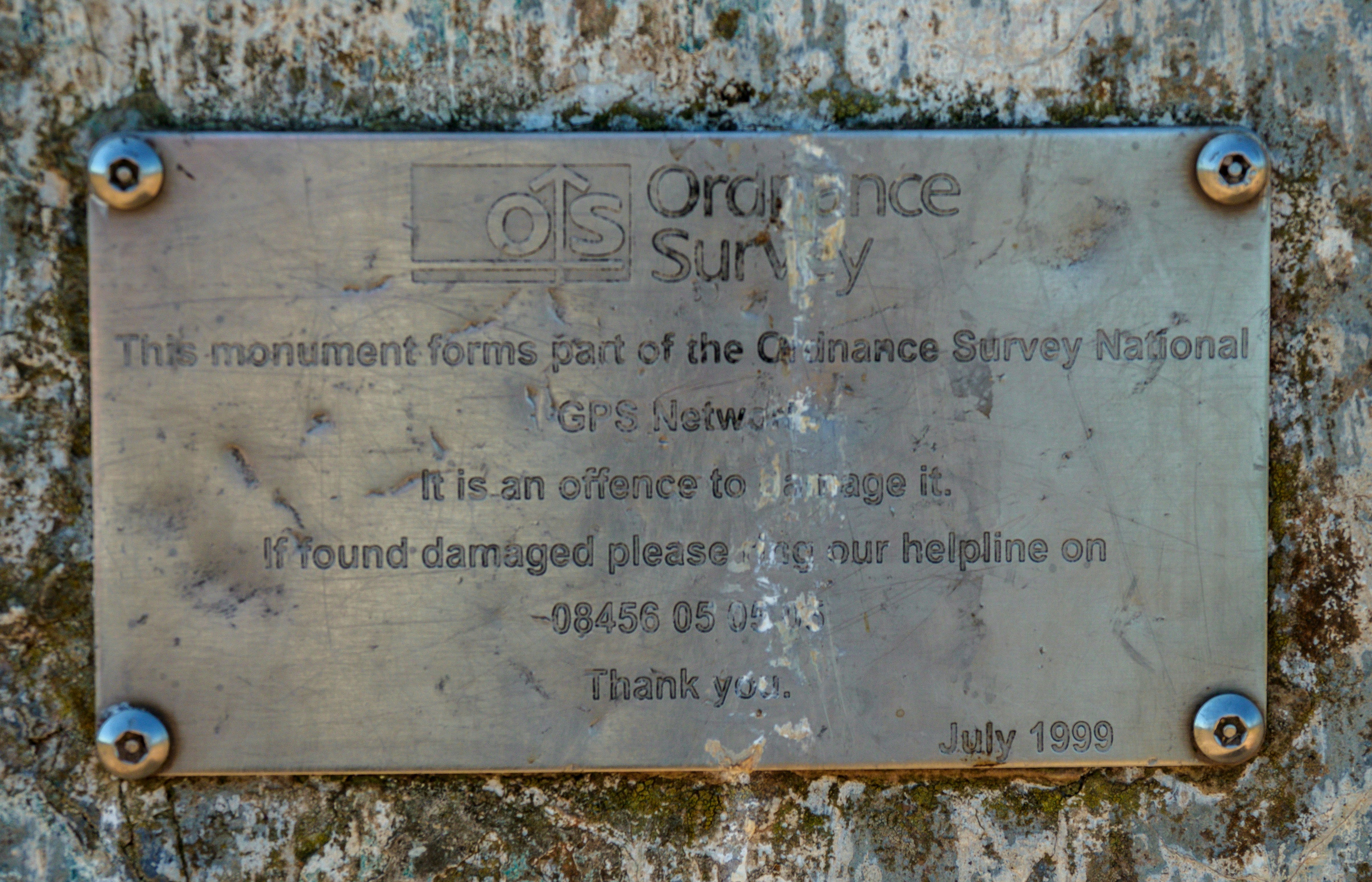 A tombstone with writing on it photo – Free Grey Image on Unsplash