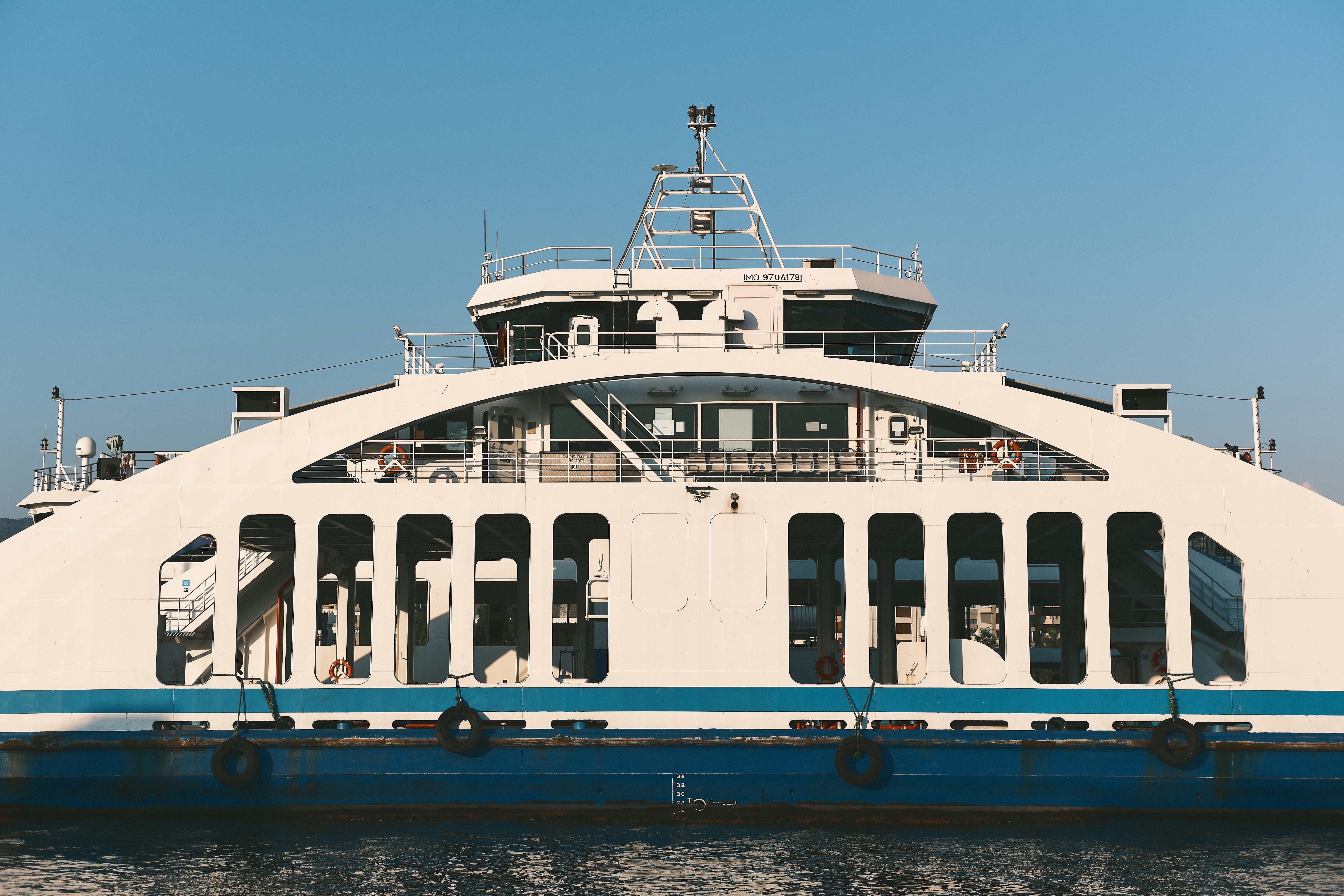 Best 500+ Ship Images [HD] | Download Free Pictures on Unsplash