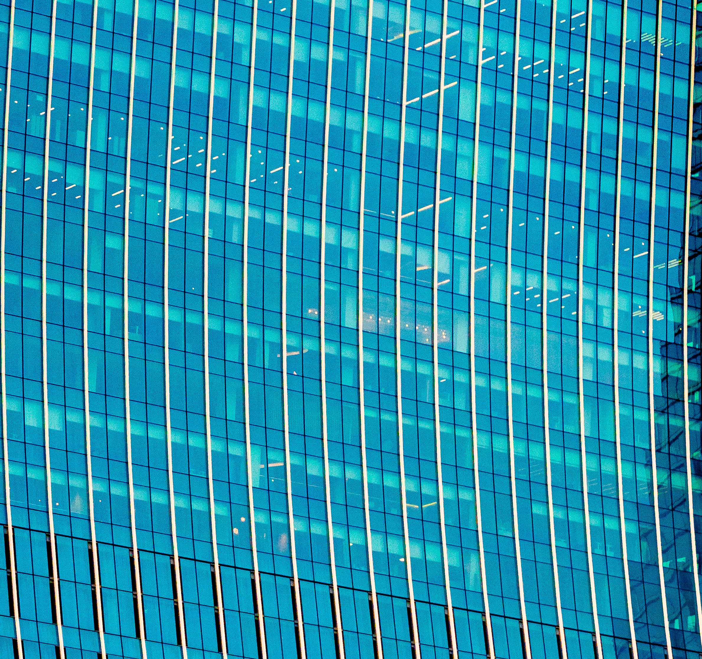 A blue tiled wall photo – Free Blue Image on Unsplash