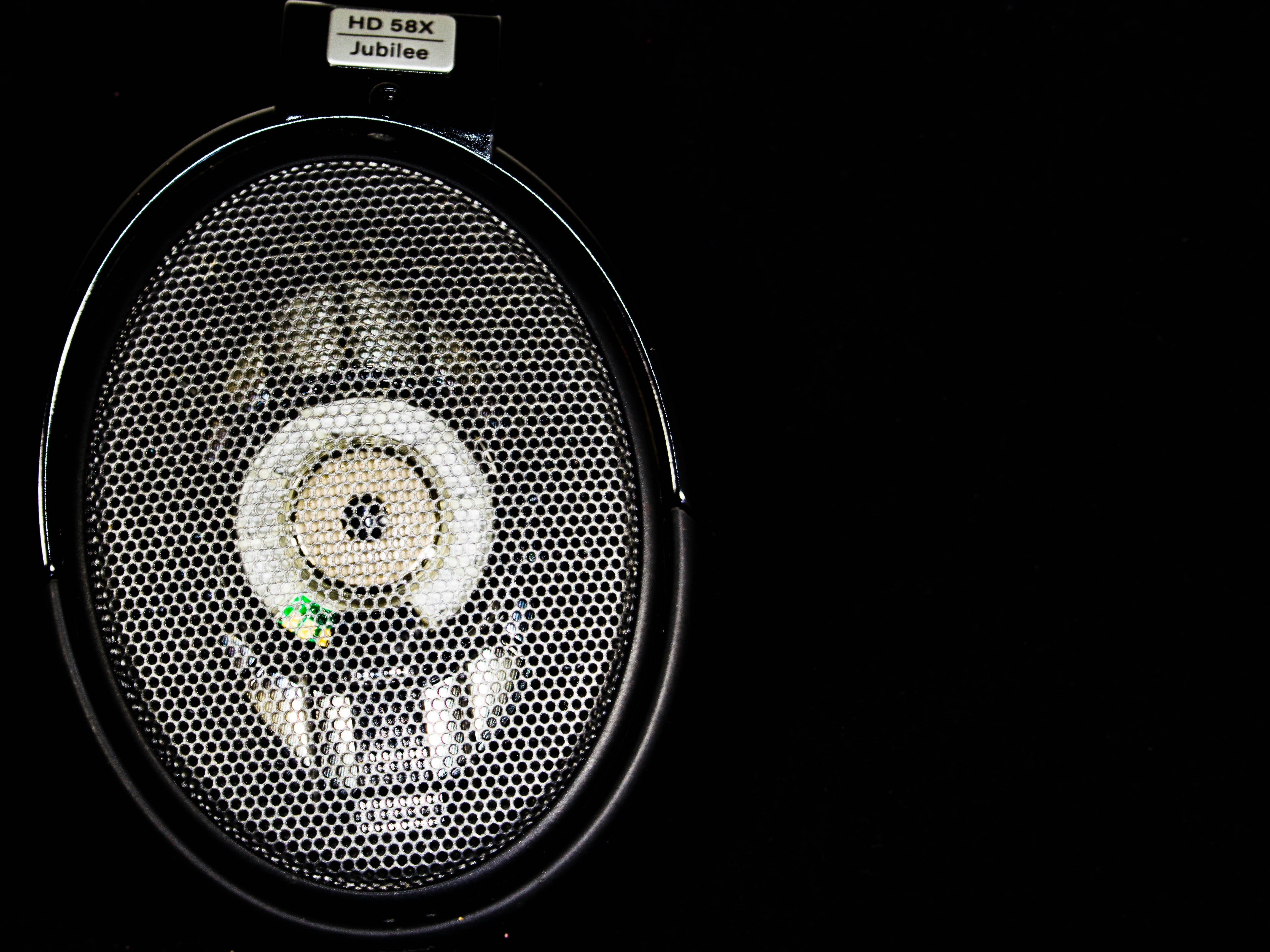 Through the Mesh: close-up of a Sennheiser HD 58X Jubilee driver behind a perforated grill