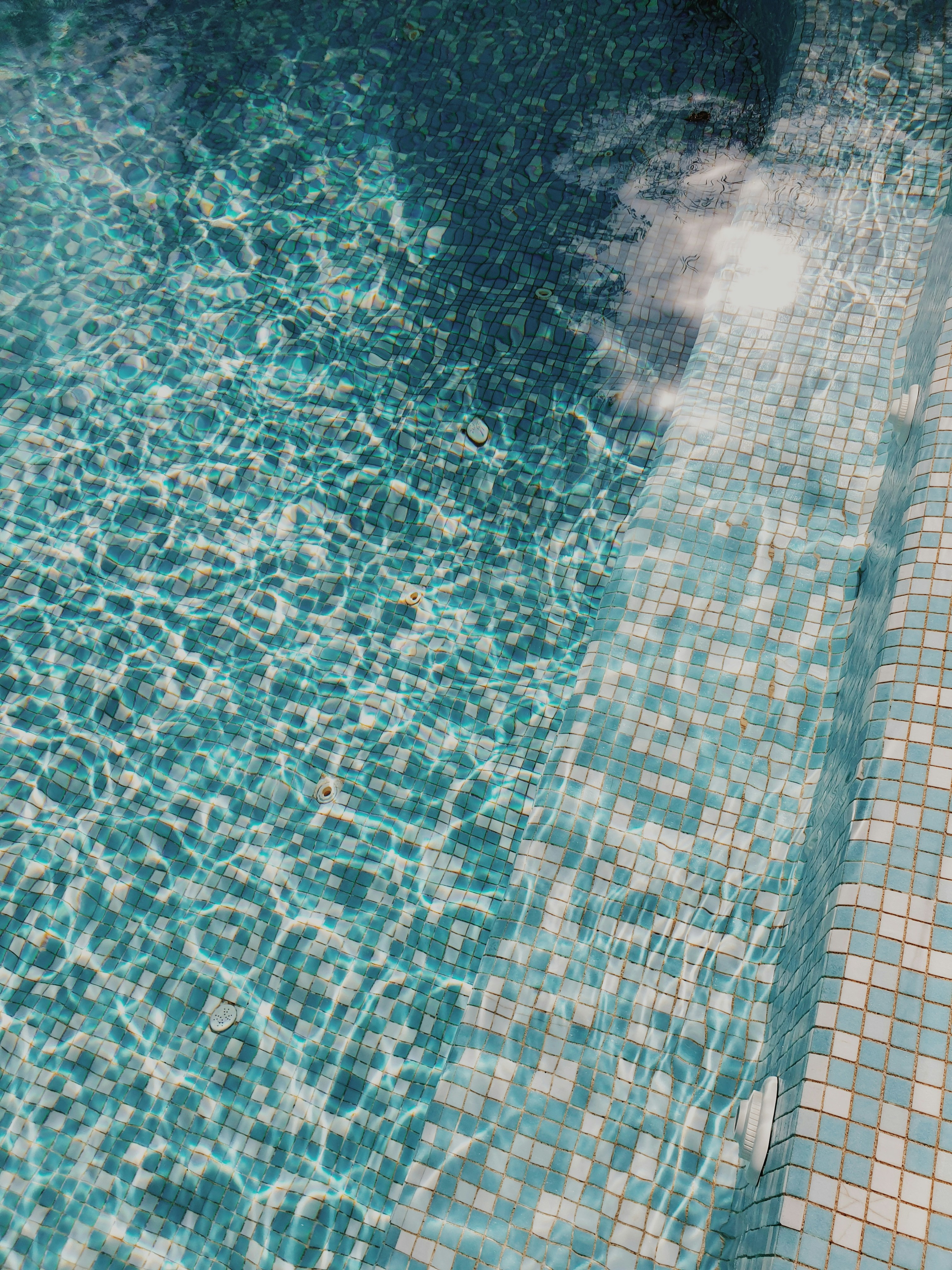 a close-up of a sidewalkRhamely