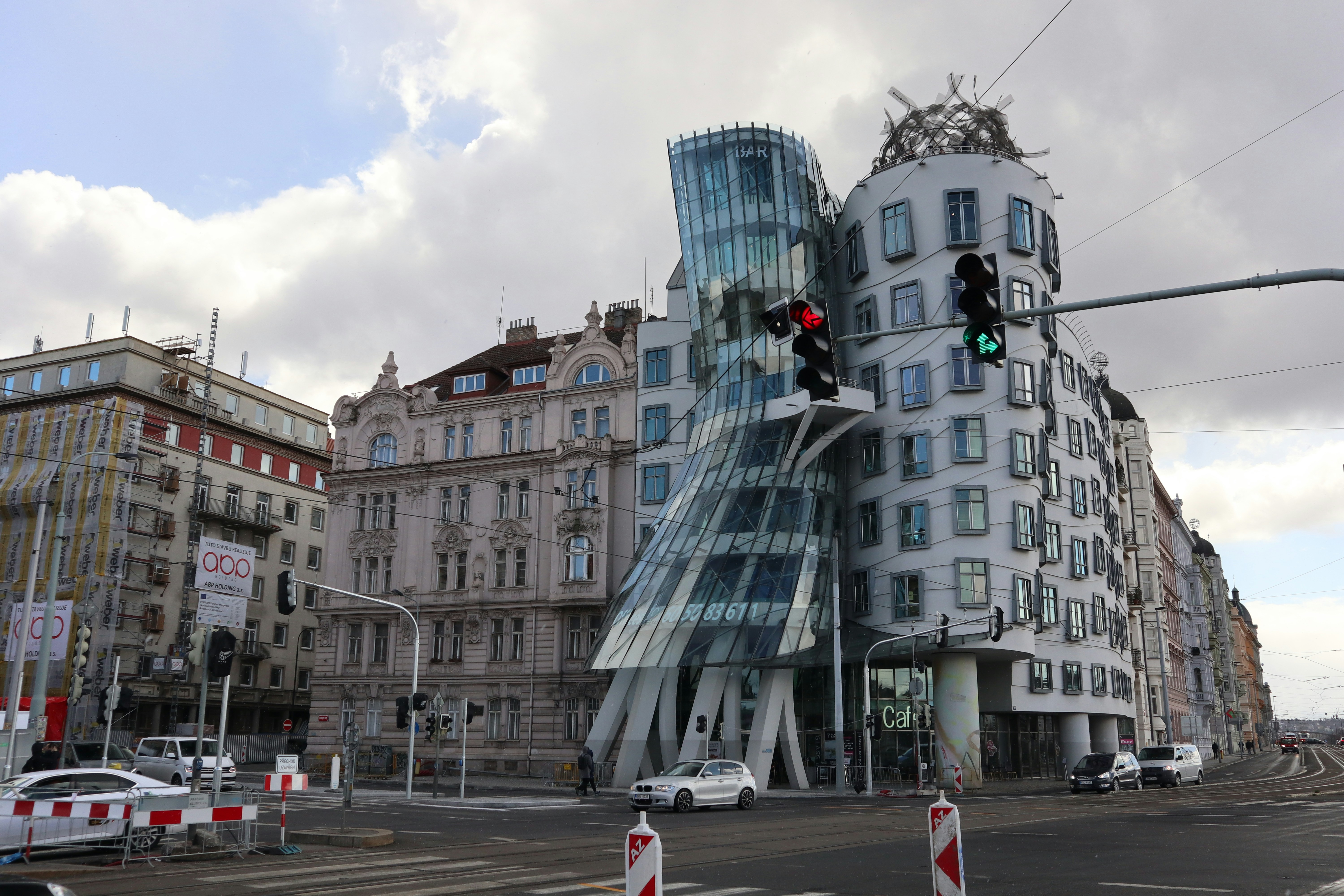 Dancing House with a triangular roof photo – Free Prague Image on Unsplash