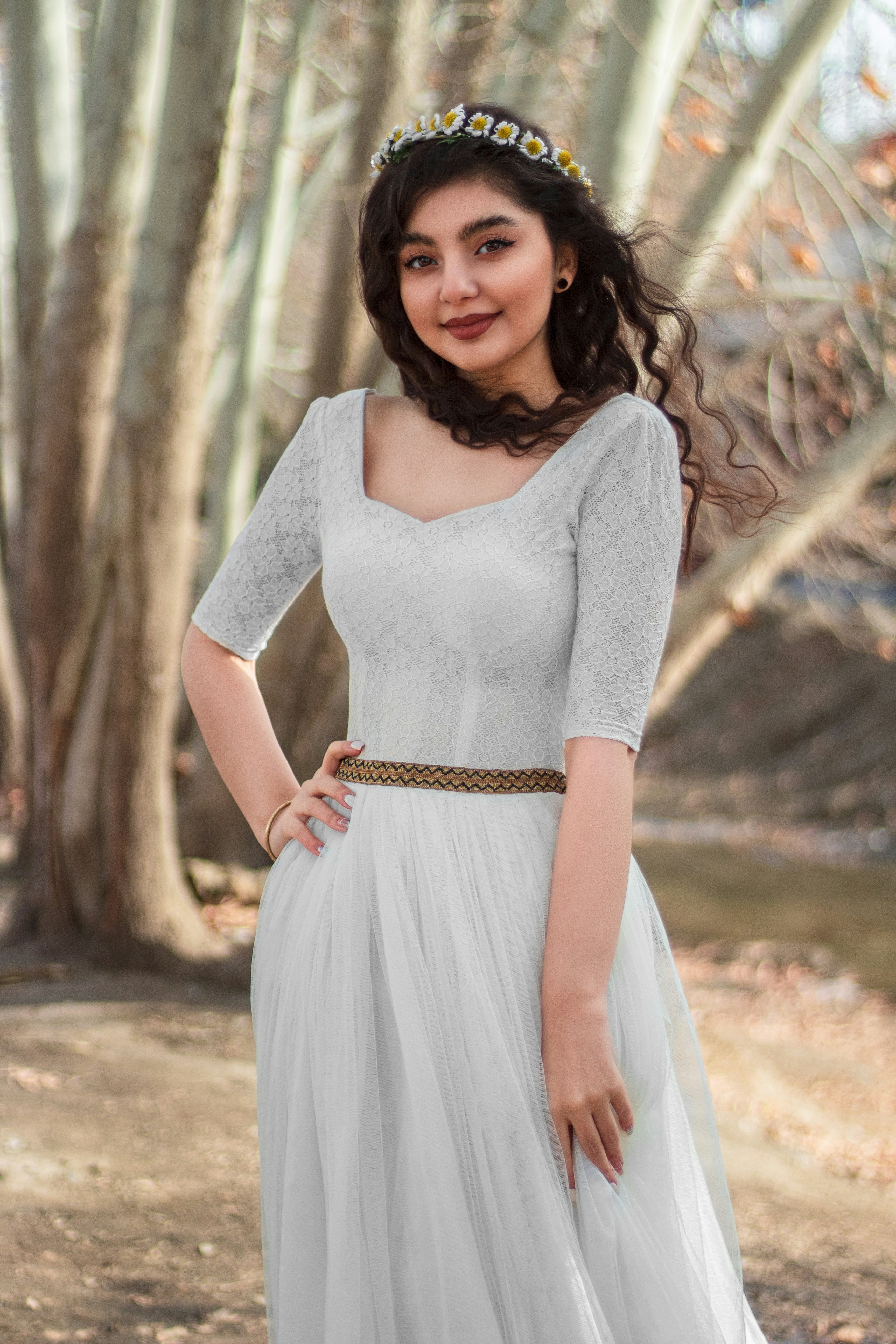 Foto Una persona con un vestido – Imagen Moda gratis en Unsplash