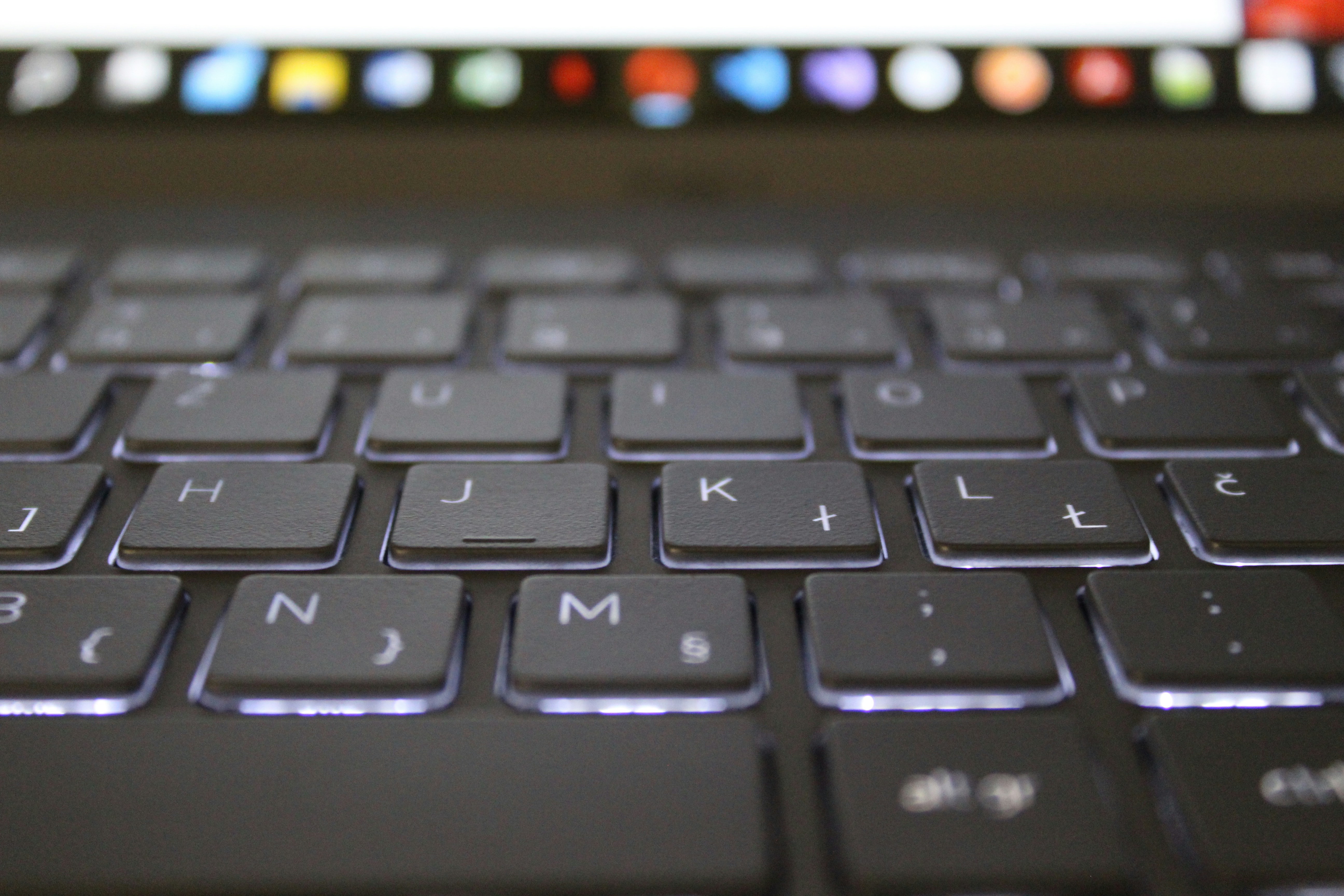 A keyboard with a keypad photo – Free Light Image on Unsplash