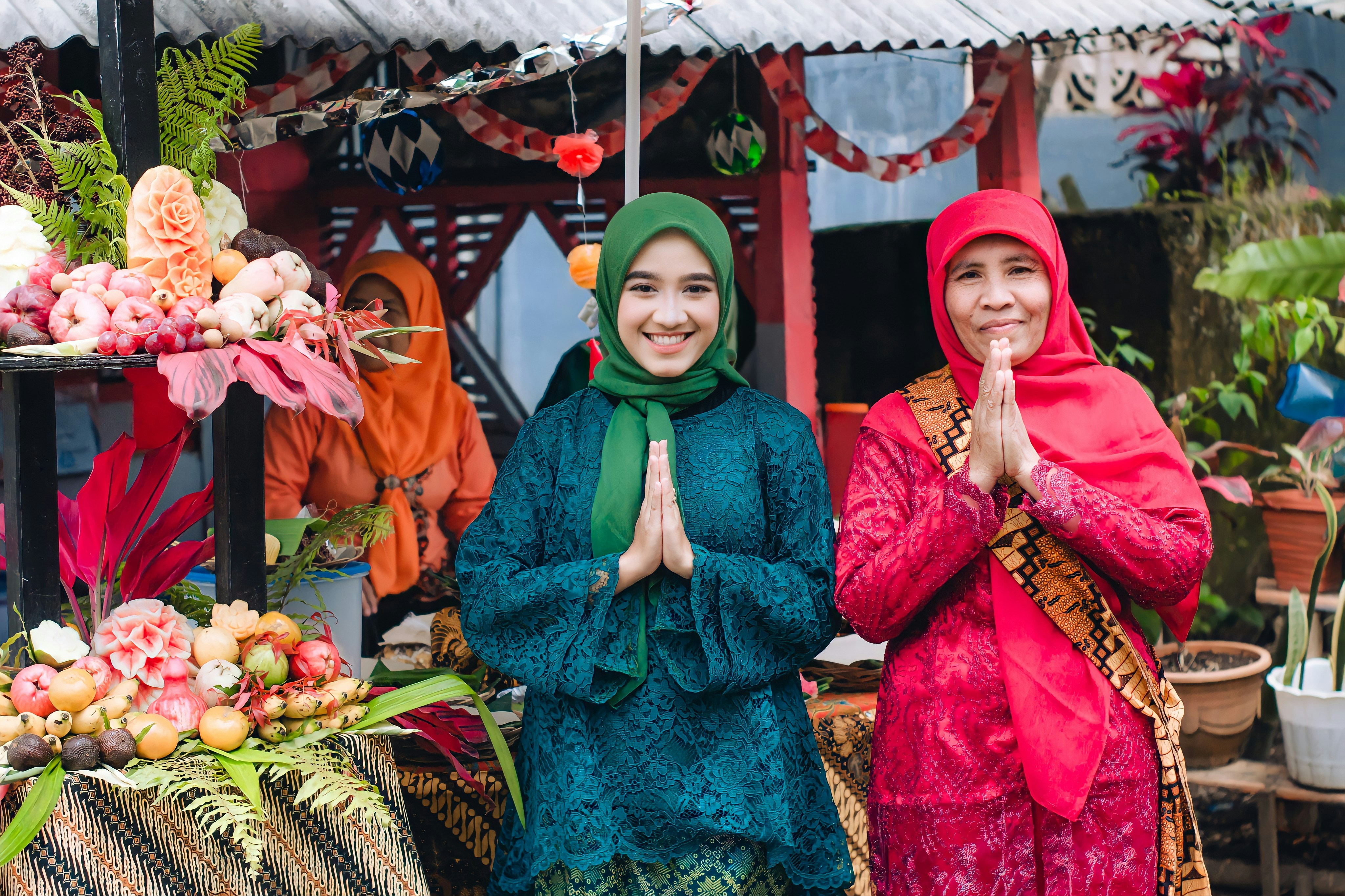 A couple of women in traditional clothing photo – Free Tasikmalaya ...