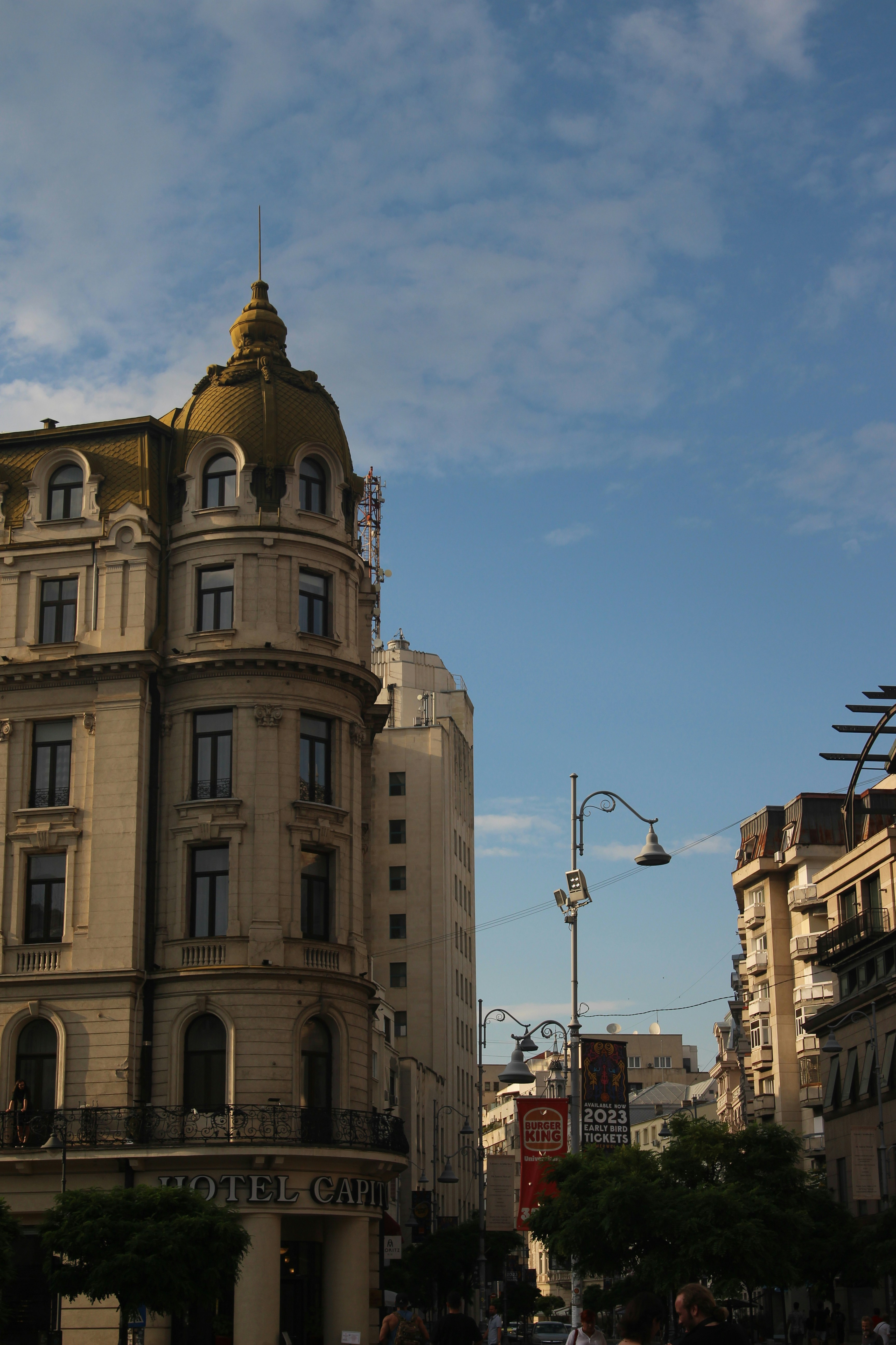 A large stone building photo – Free Bucharest Image on Unsplash