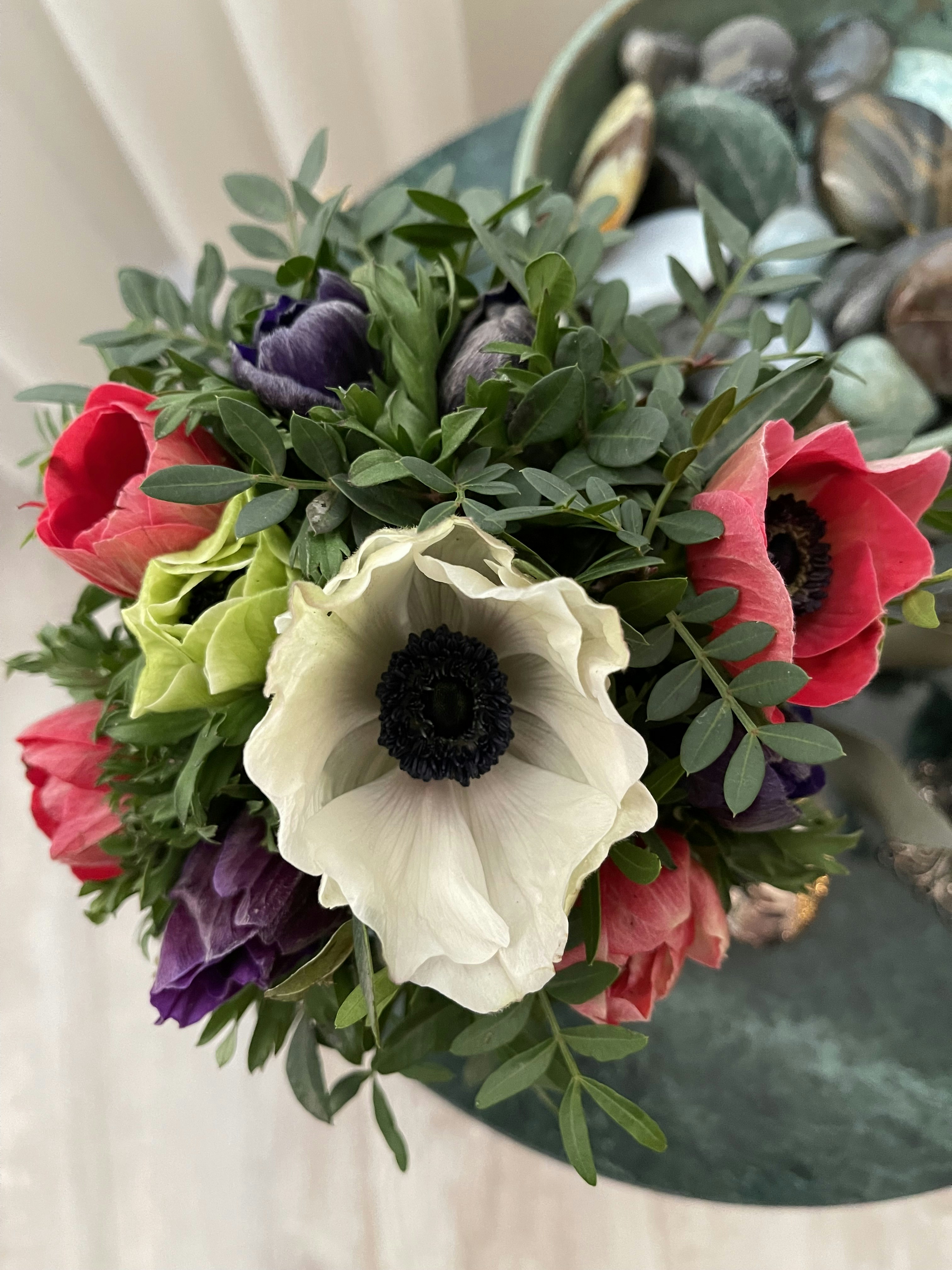 Centerpiece Bouquet: Cream Anemone with Multicolor Petals and Greenery