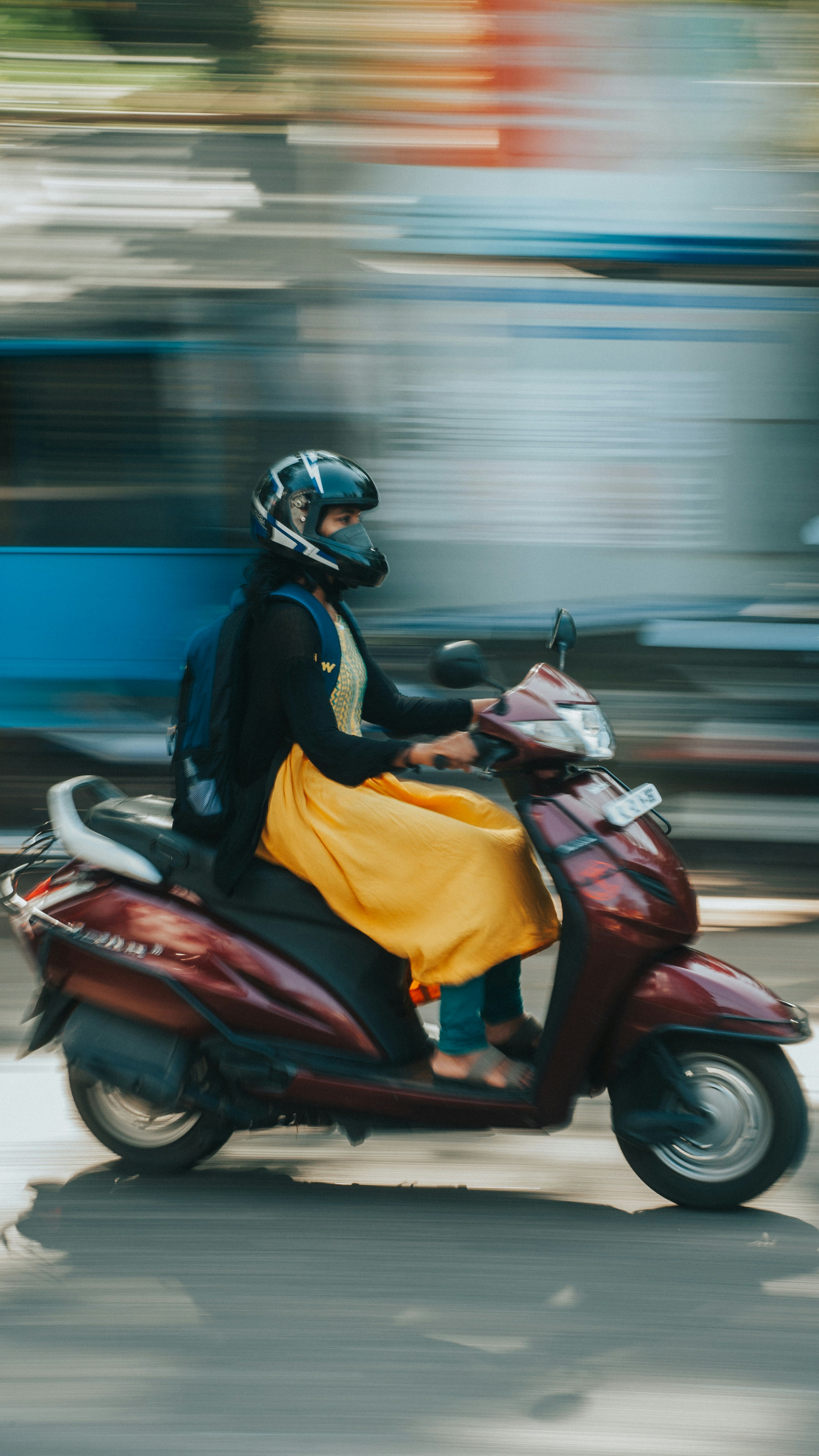 Riding scooty online