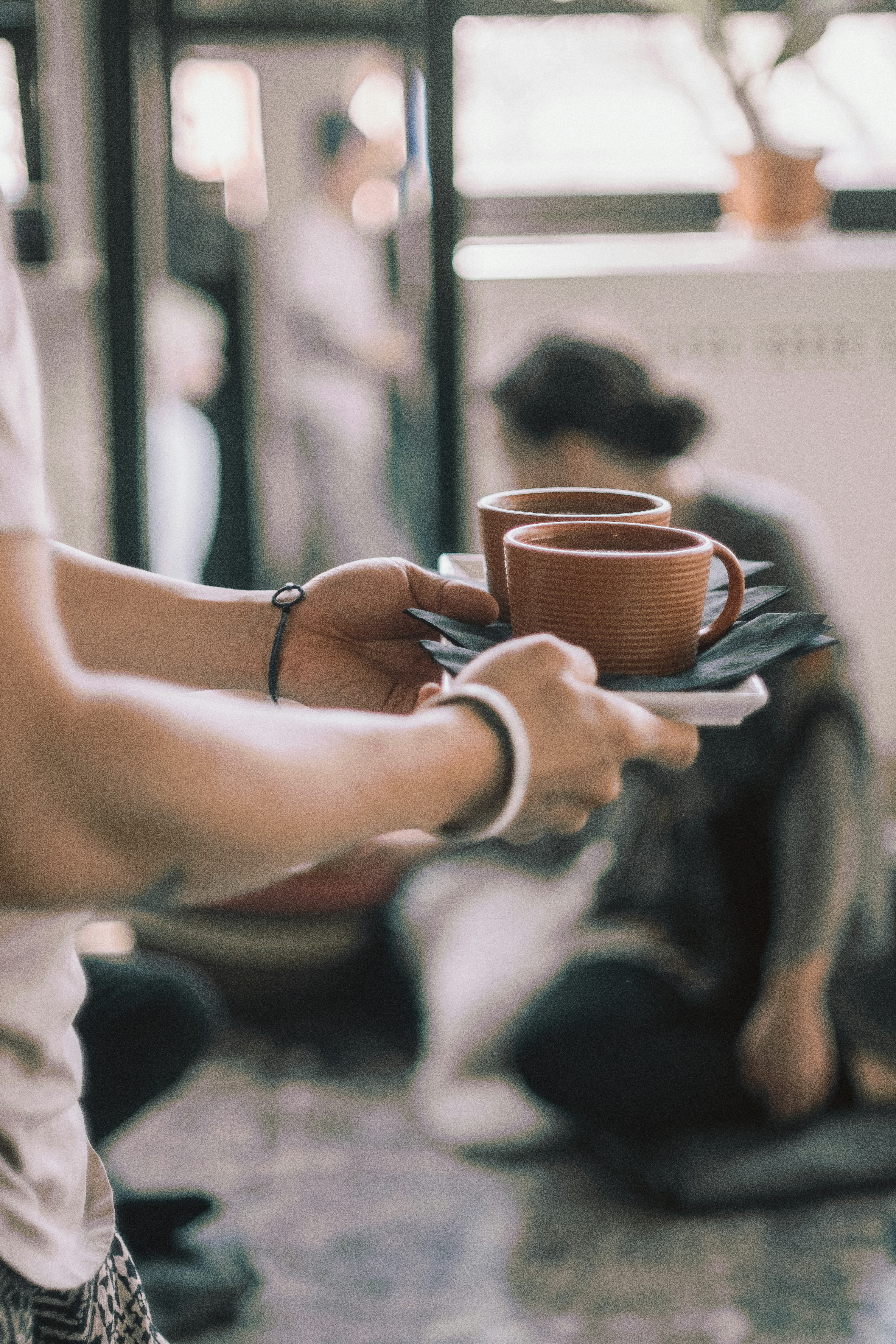 A person holding a cup photo – Free Denver Image on Unsplash