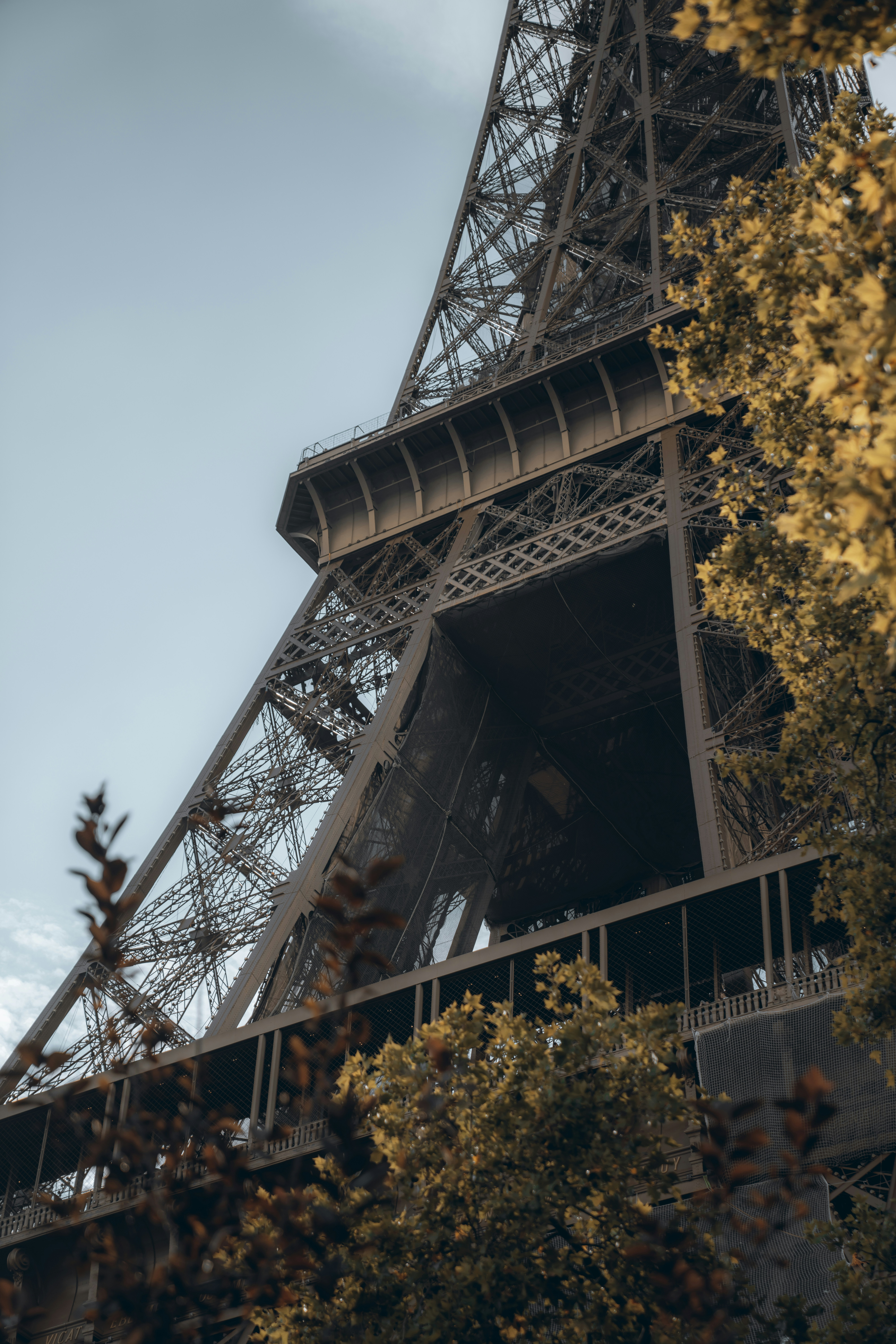Foto Una alta torre de metal – Imagen Francia gratis en Unsplash