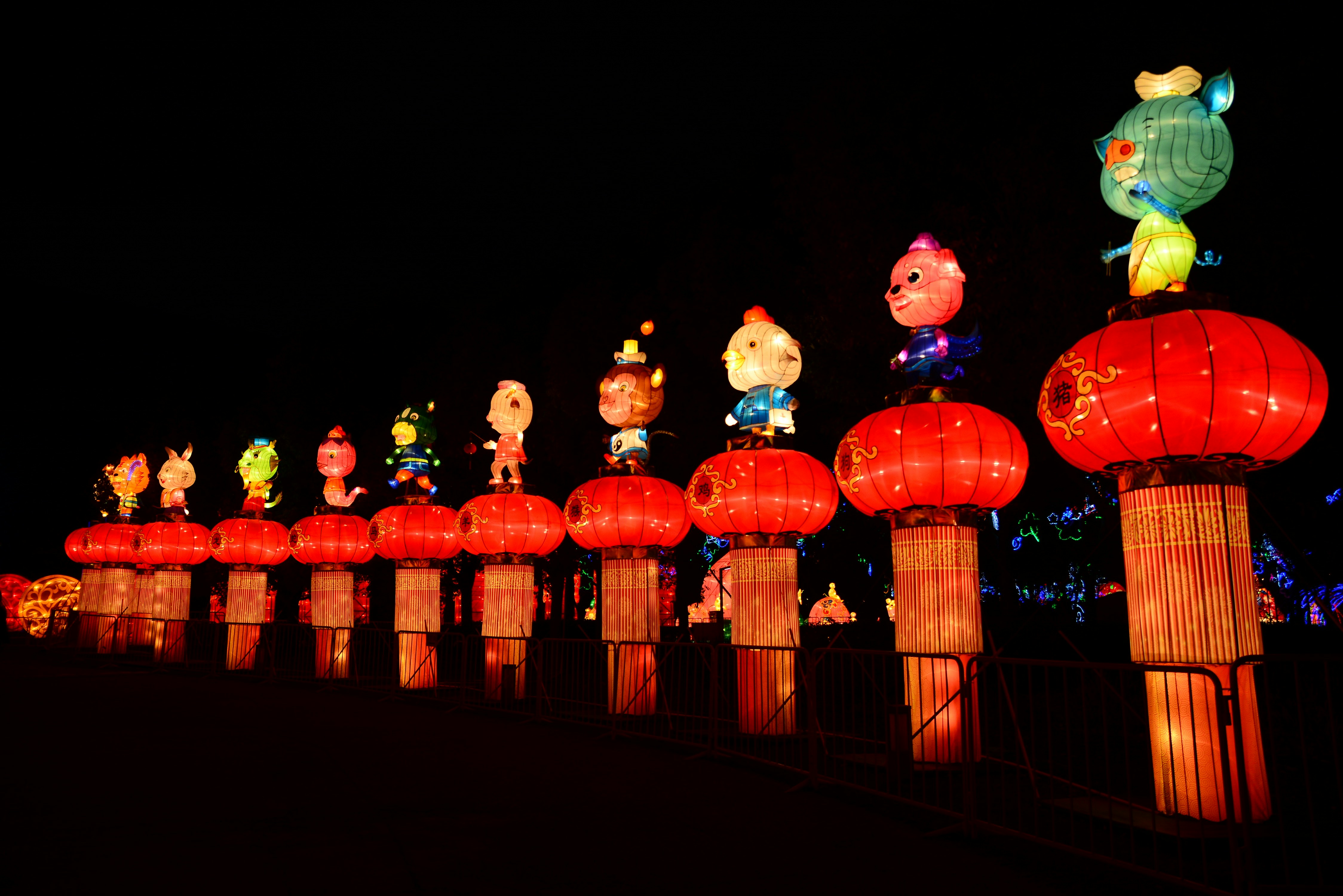 A group of lanterns photo – Free Colorful lights Image on Unsplash
