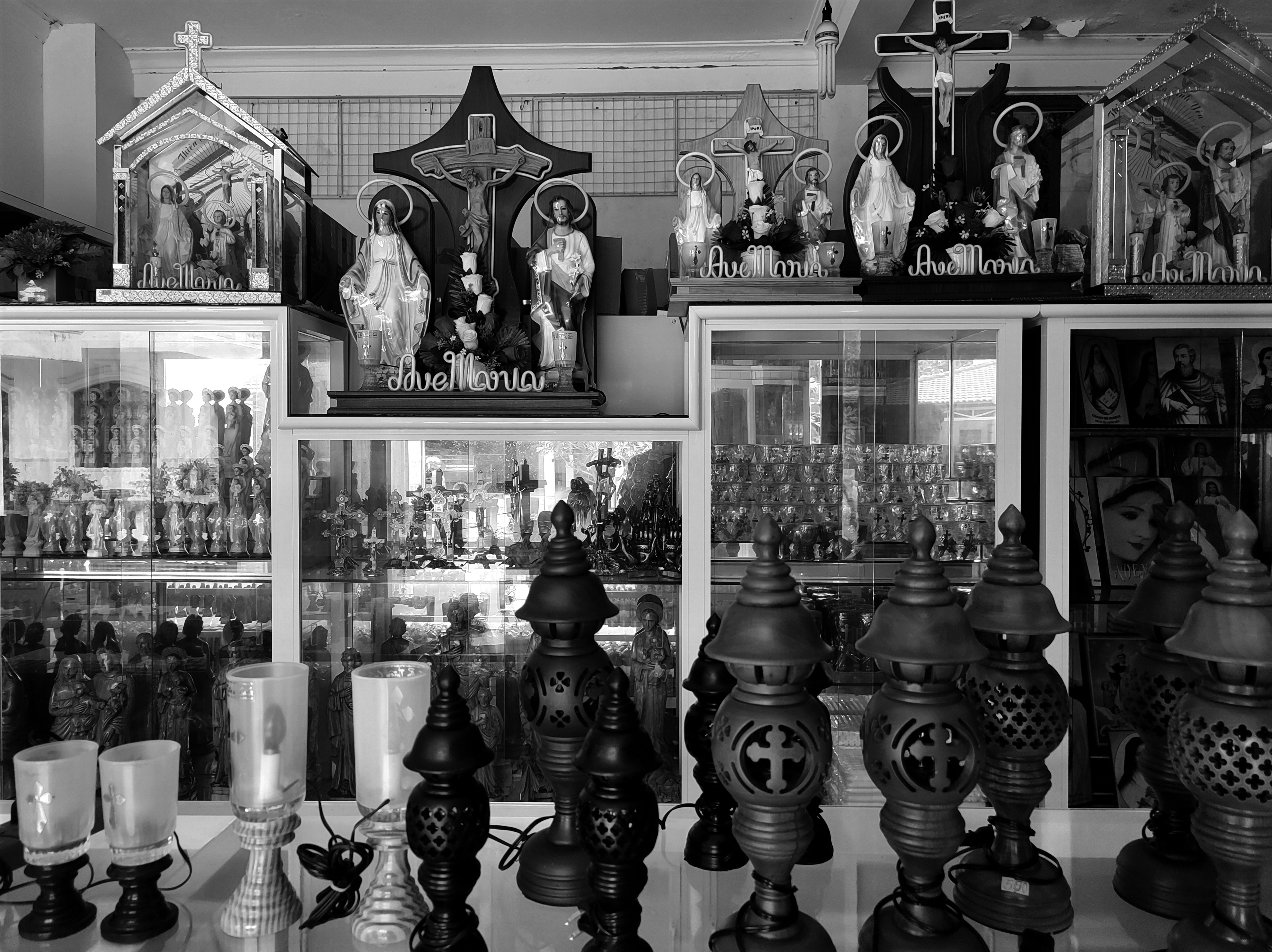 Lanterns of Silence: A Shrine Still Life in Mono