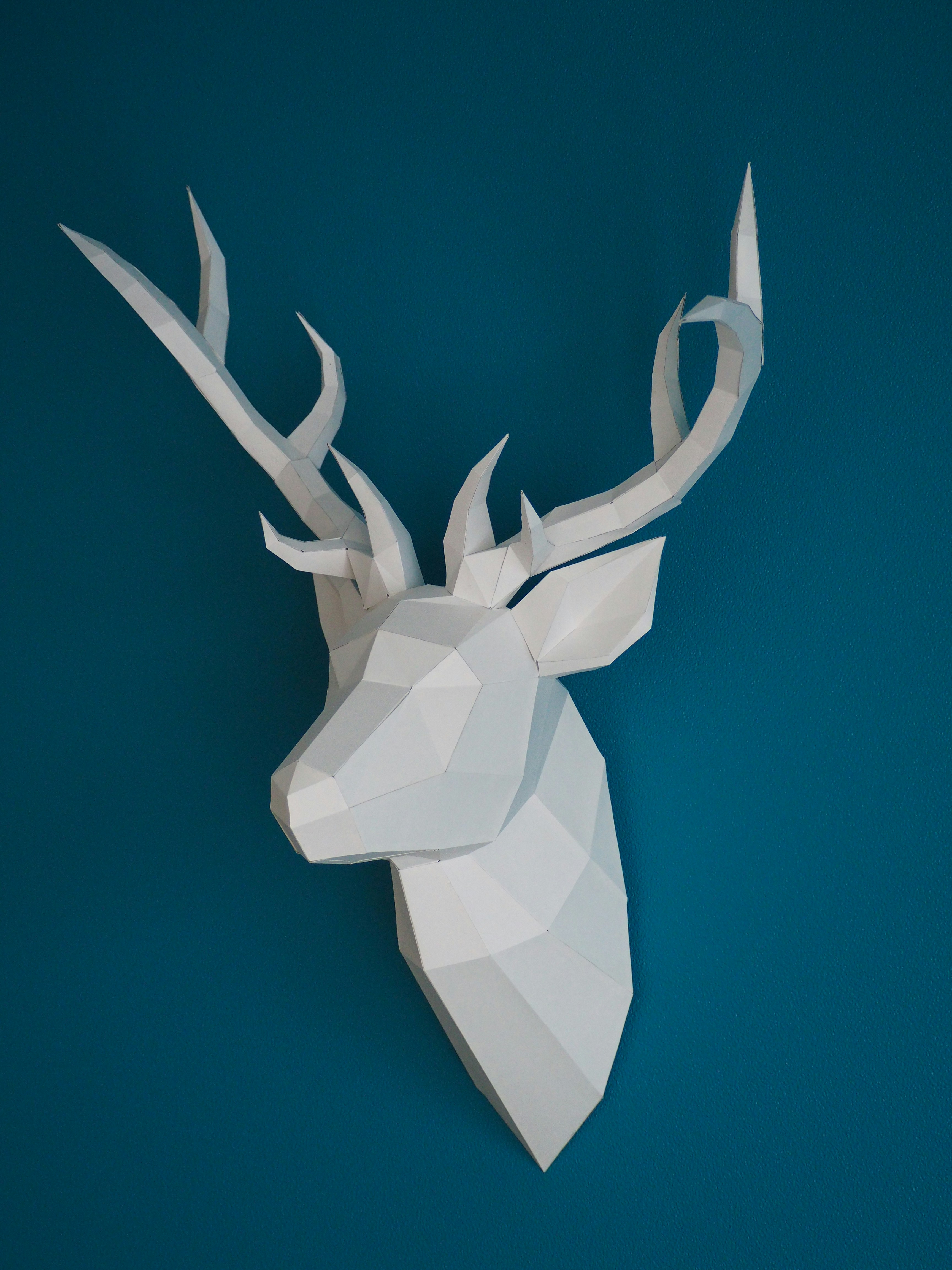 Papercraft deer's head
