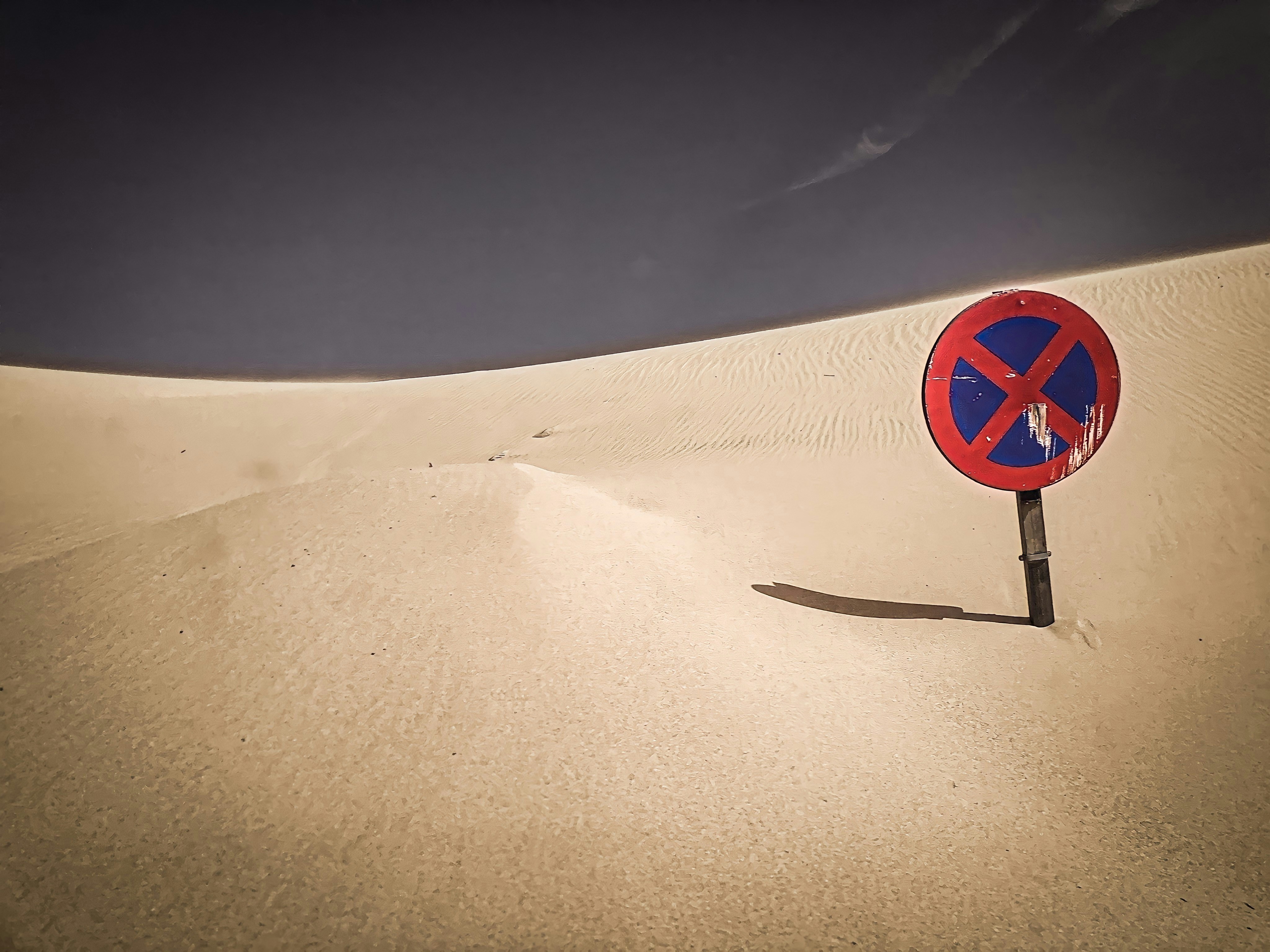 A sign in the sand photo – Free Beige Image on Unsplash