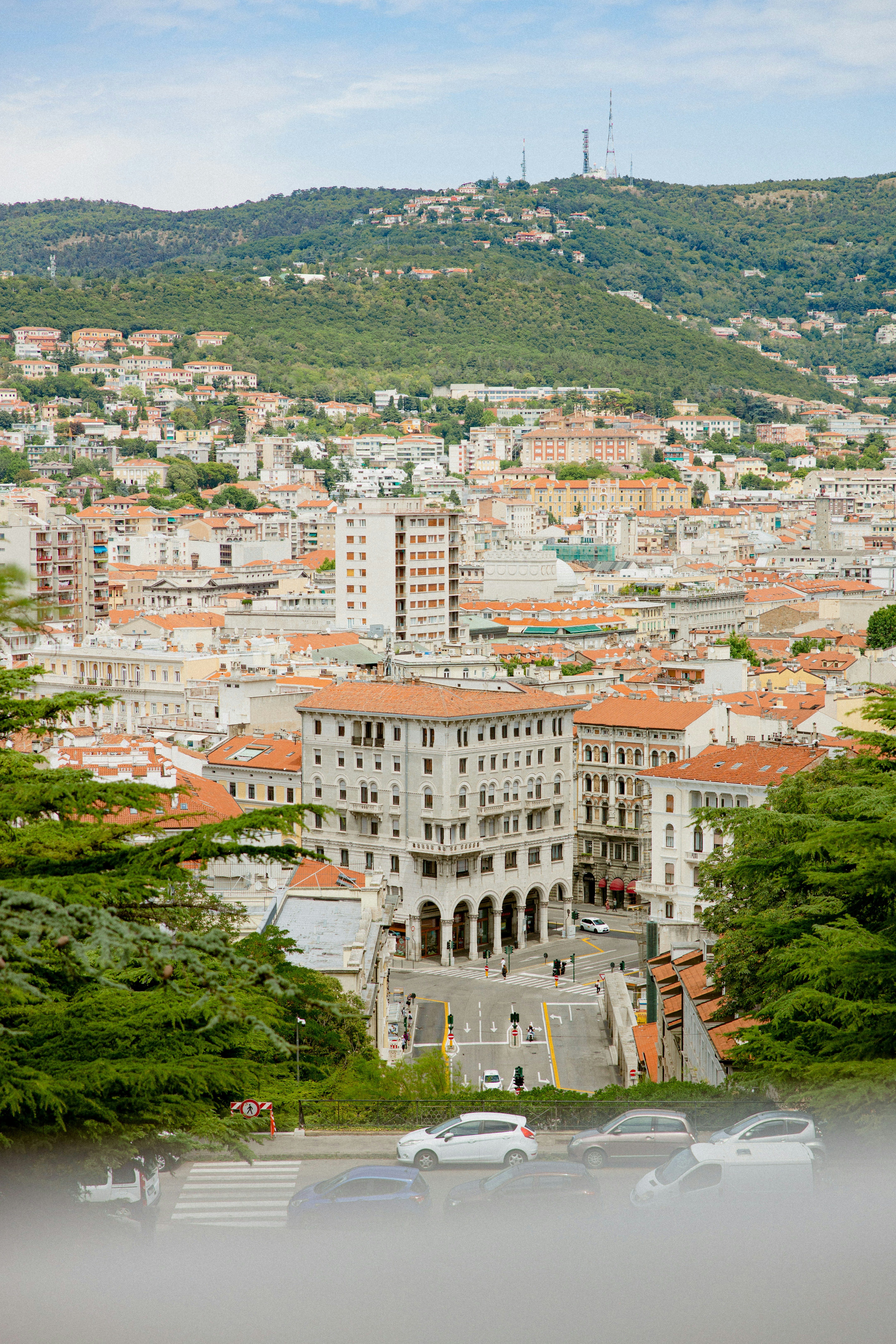 Arched Anchor in a Red-Tiled Hillside City