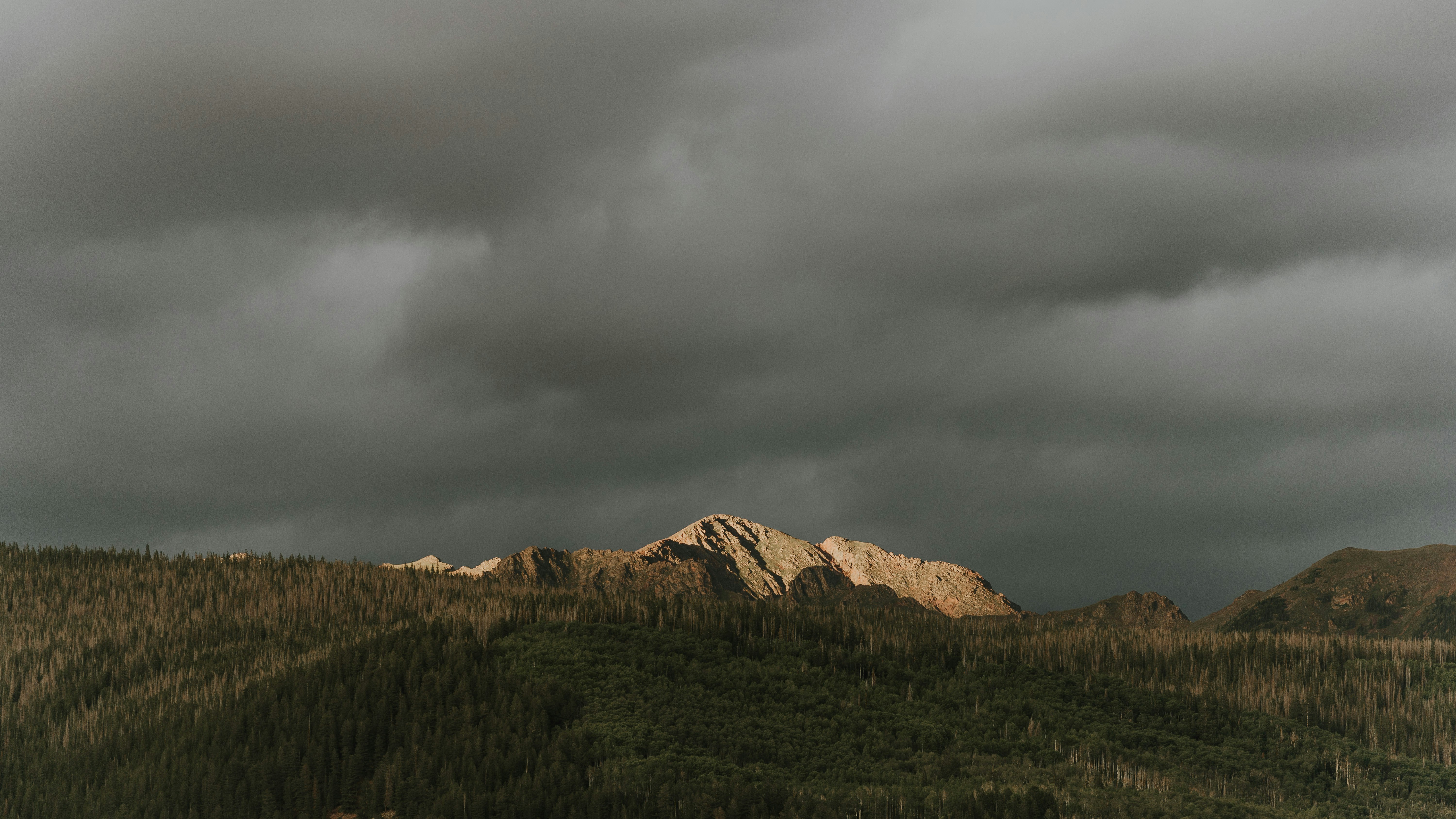 Col Vail Photos | Télécharger des images gratuites sur Unsplash