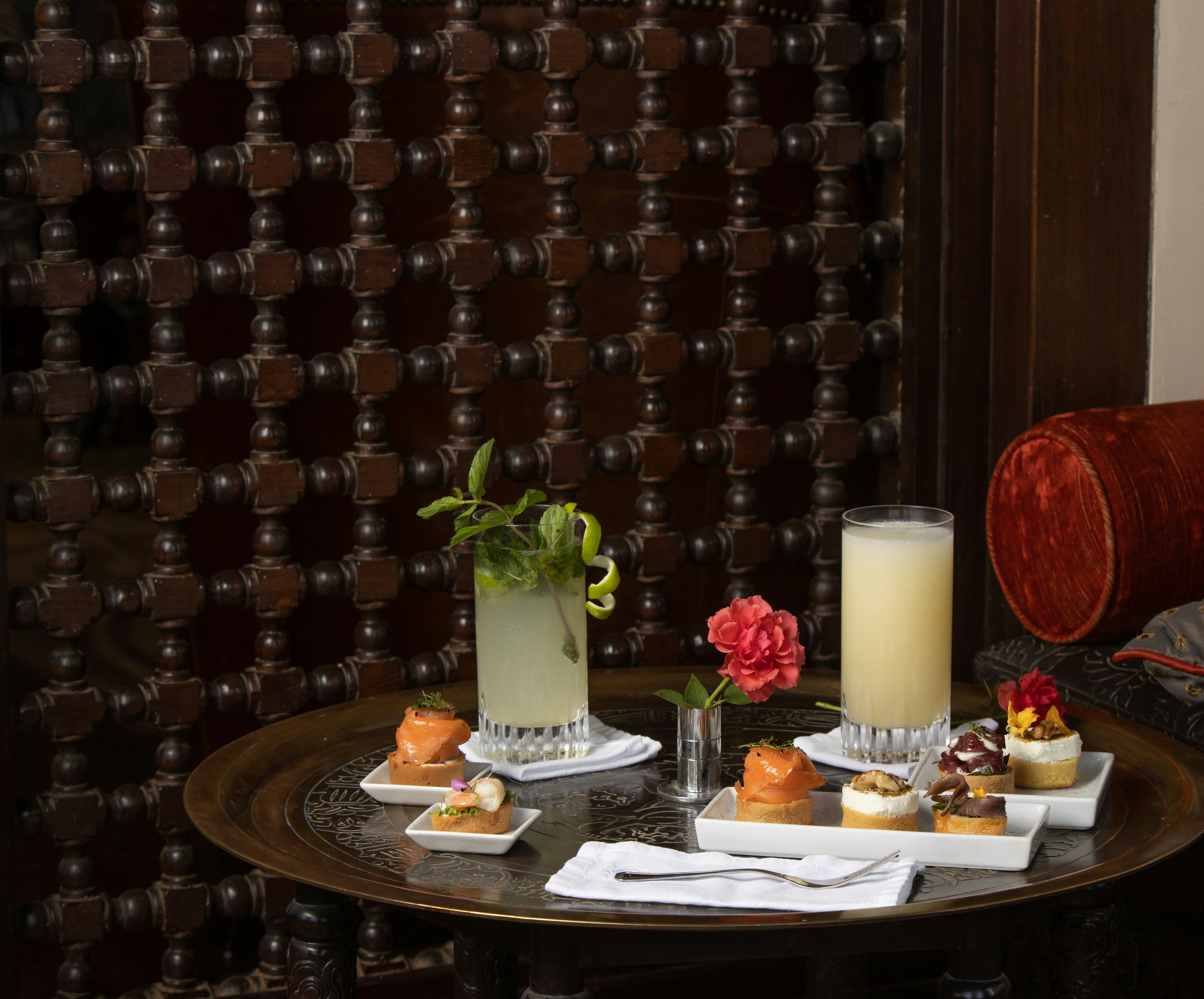 Mint Spritz and Golden Glass: A Round-Table Tasting of Petite Pastries