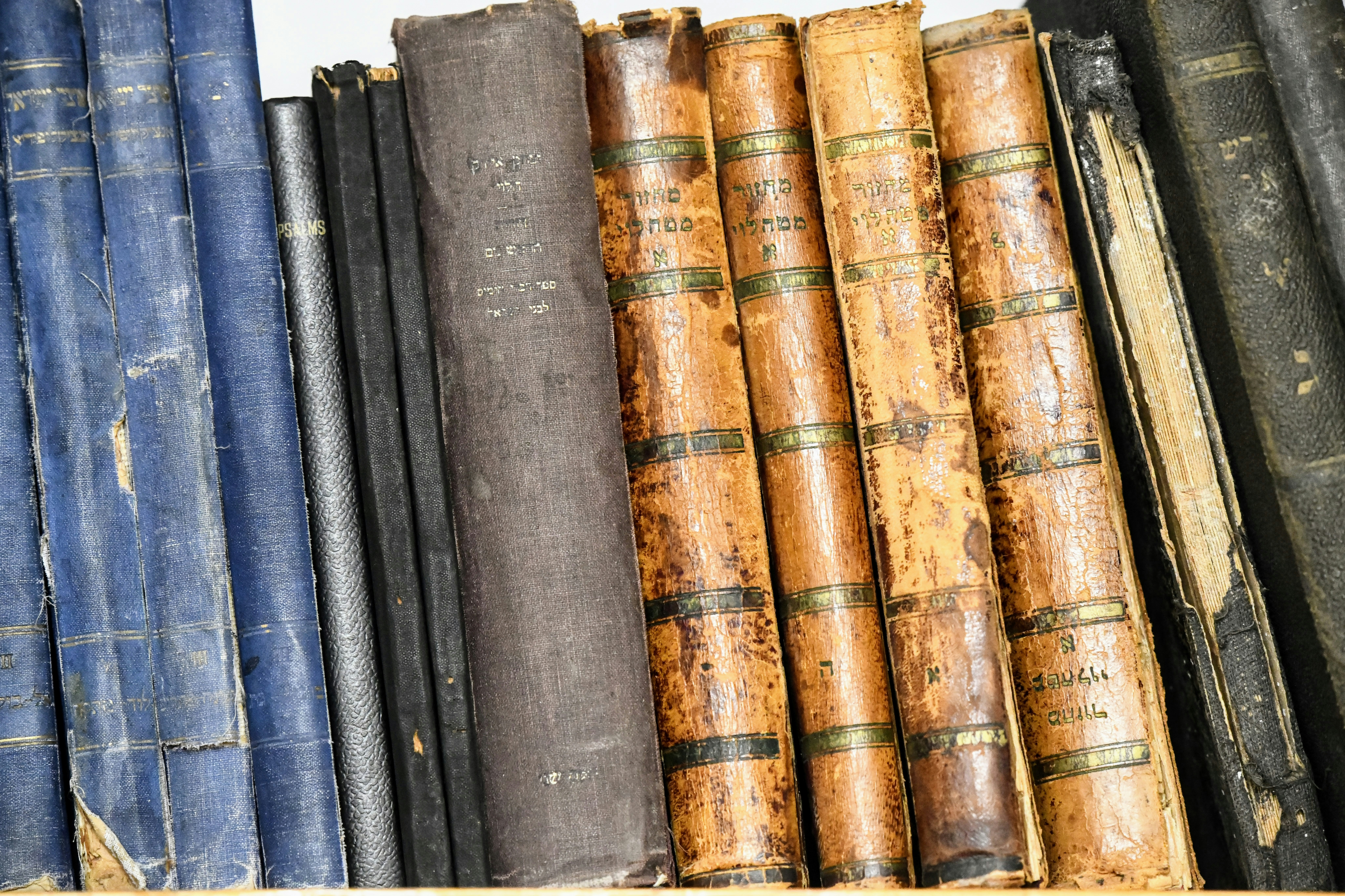 A stack of books photo – Free Library Image on Unsplash