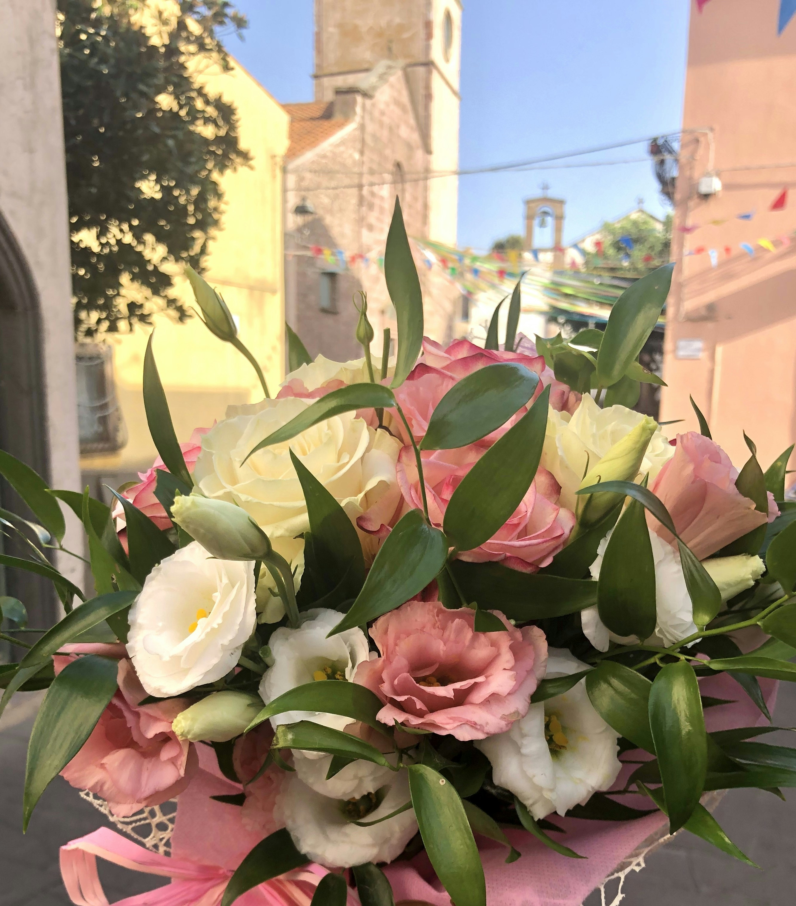 A bouquet of flowers photo – Free Bortigali Image on Unsplash