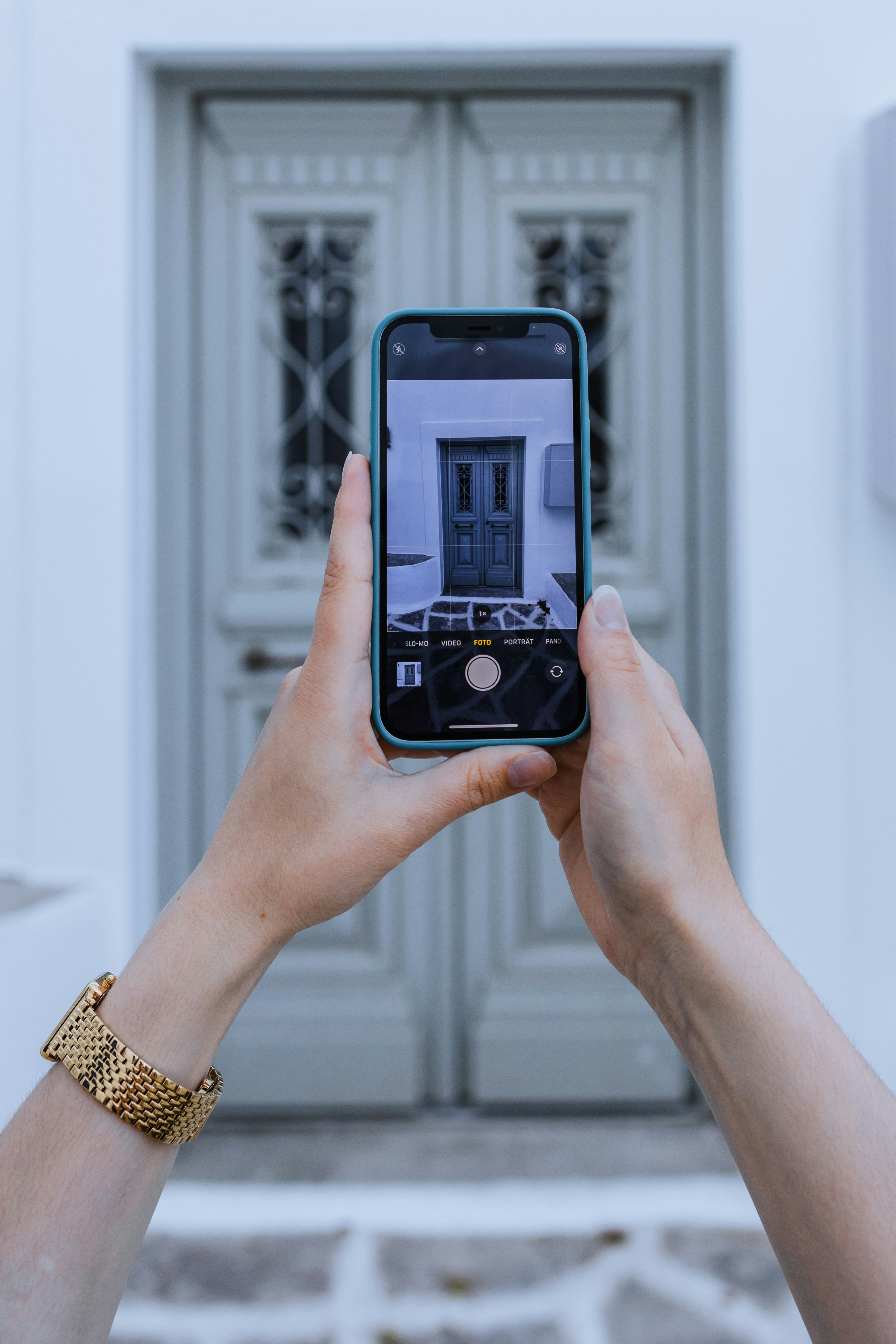 Smartphone Frame: Centered Doorway Captured in Reflection