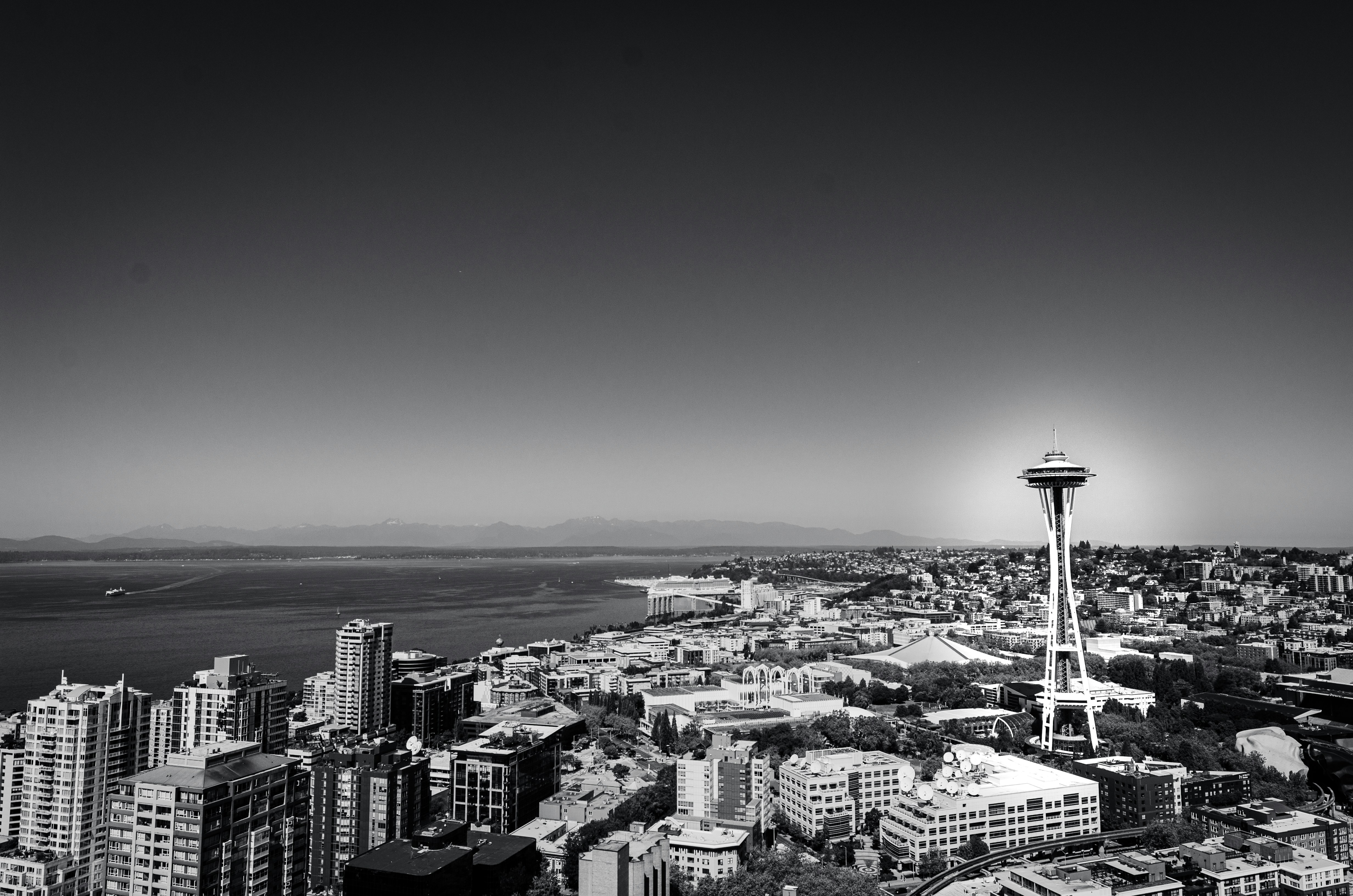 Seattle Skyline in Monochrome: The Needle Amid the Grayscale Horizon