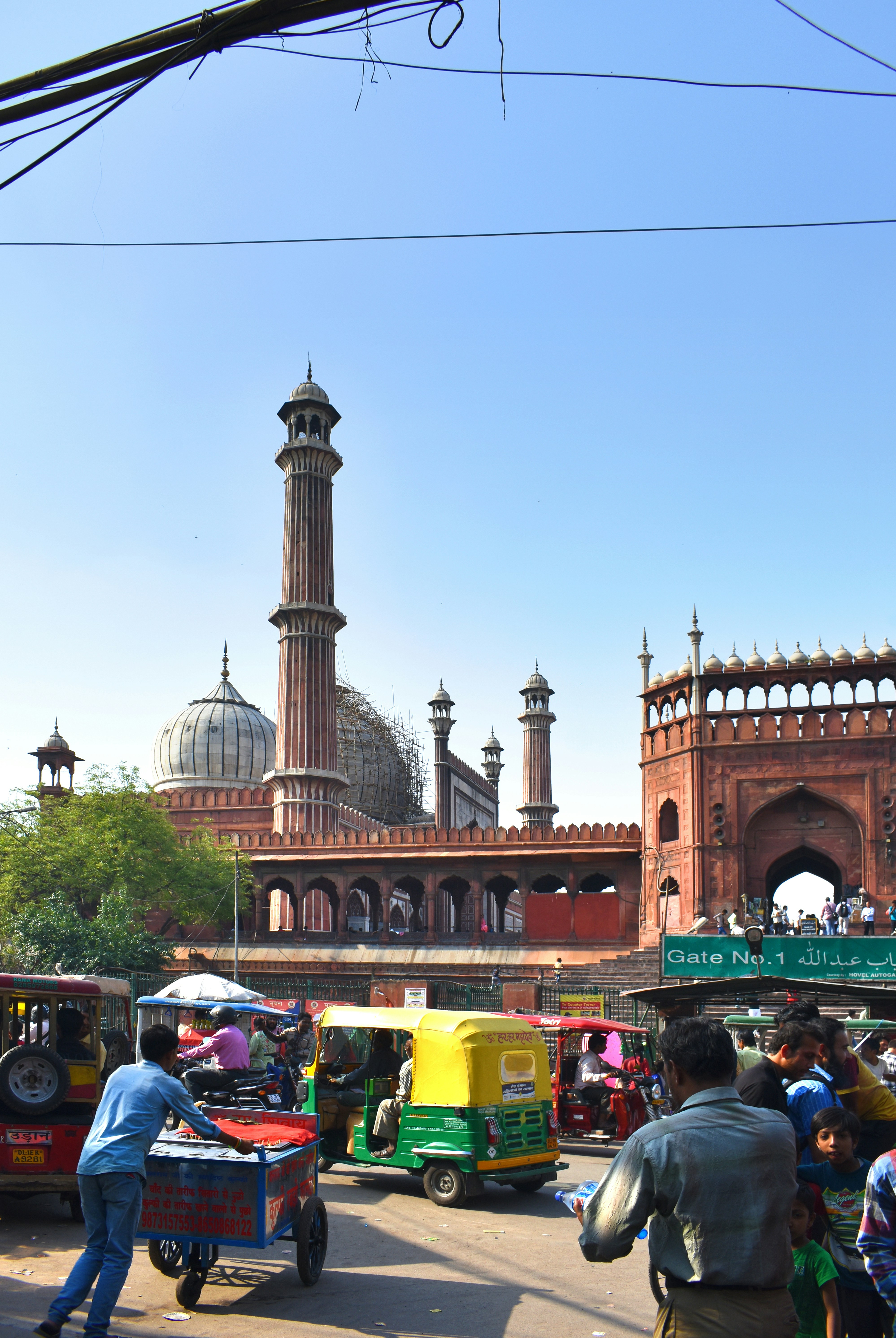 Bustling Bazaar at Jama Masjid's Threshold