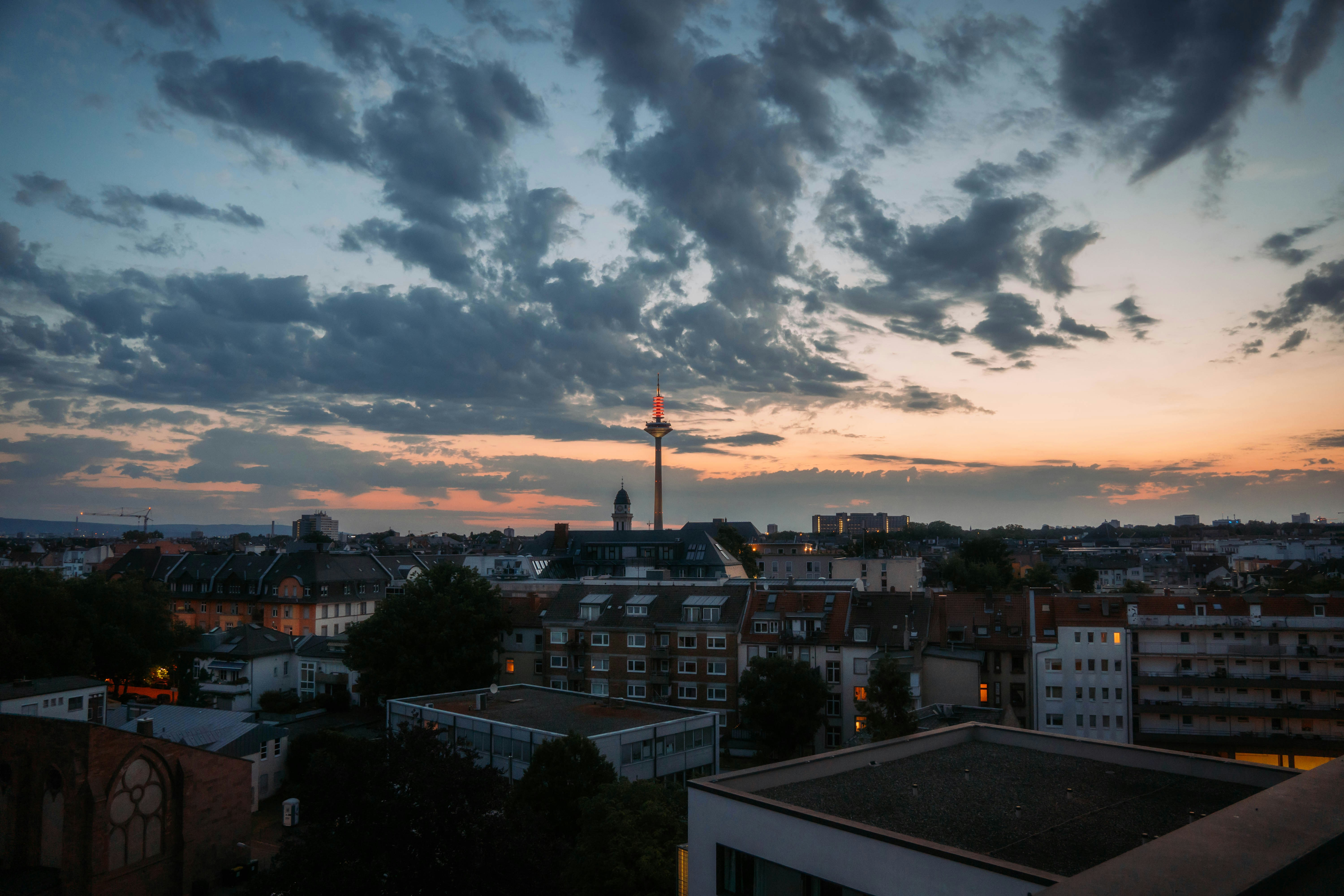 Twilight Skyline with a Central Tower Needle