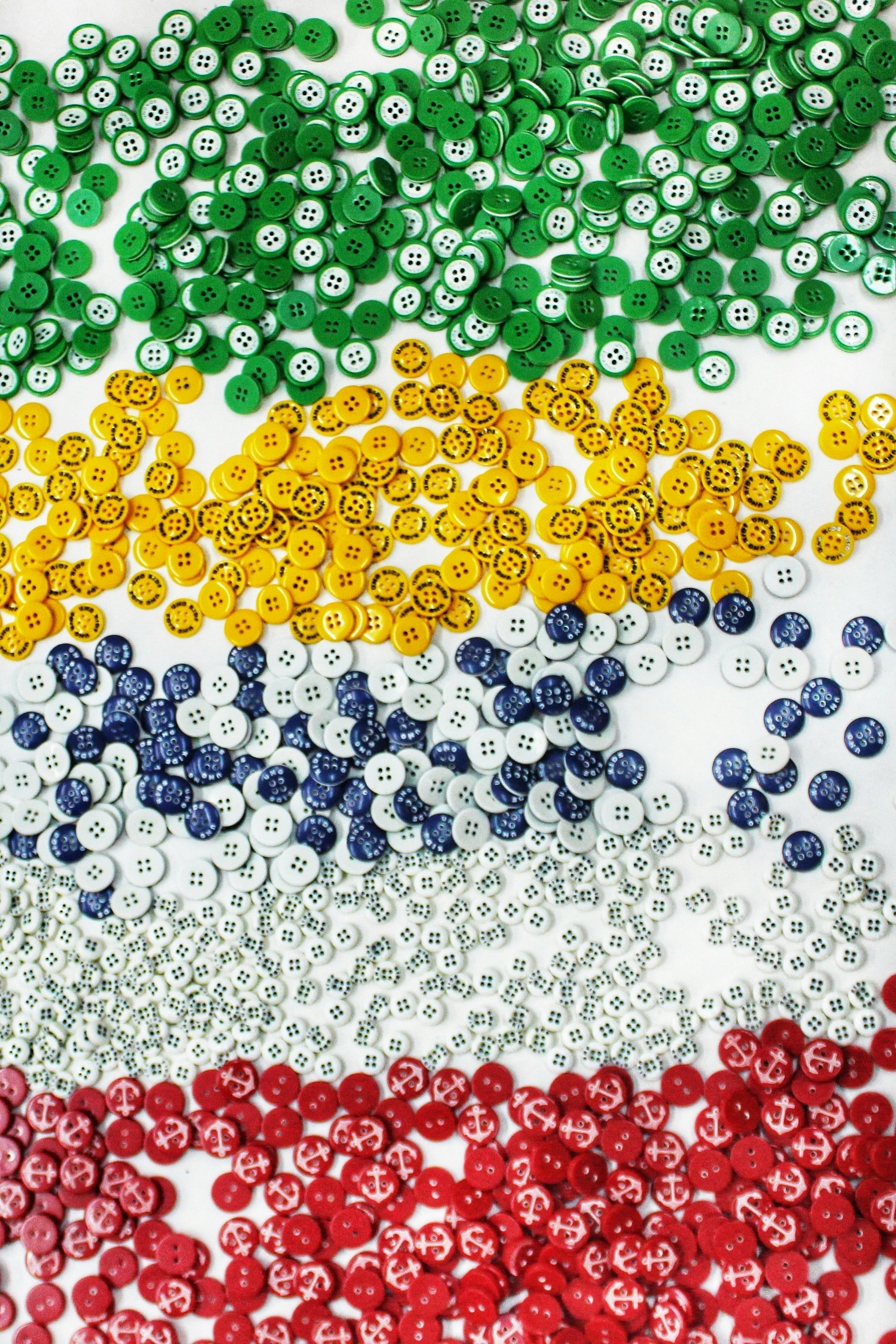 Rainbow of Reshaped Circles: A Field of Multicolored Buttons