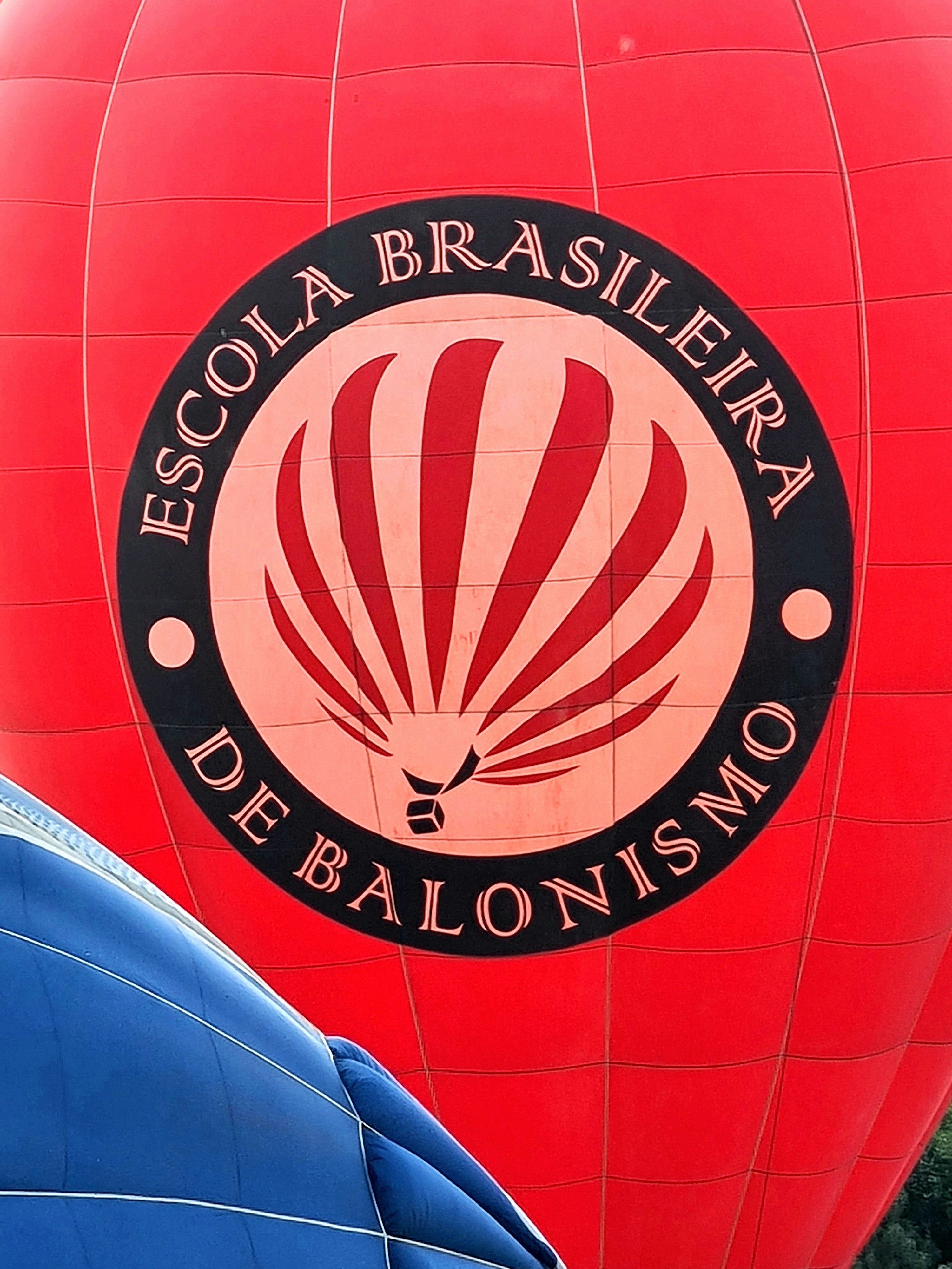 Un signe rouge et blanc photo – Photo Rouge Gratuite sur Unsplash