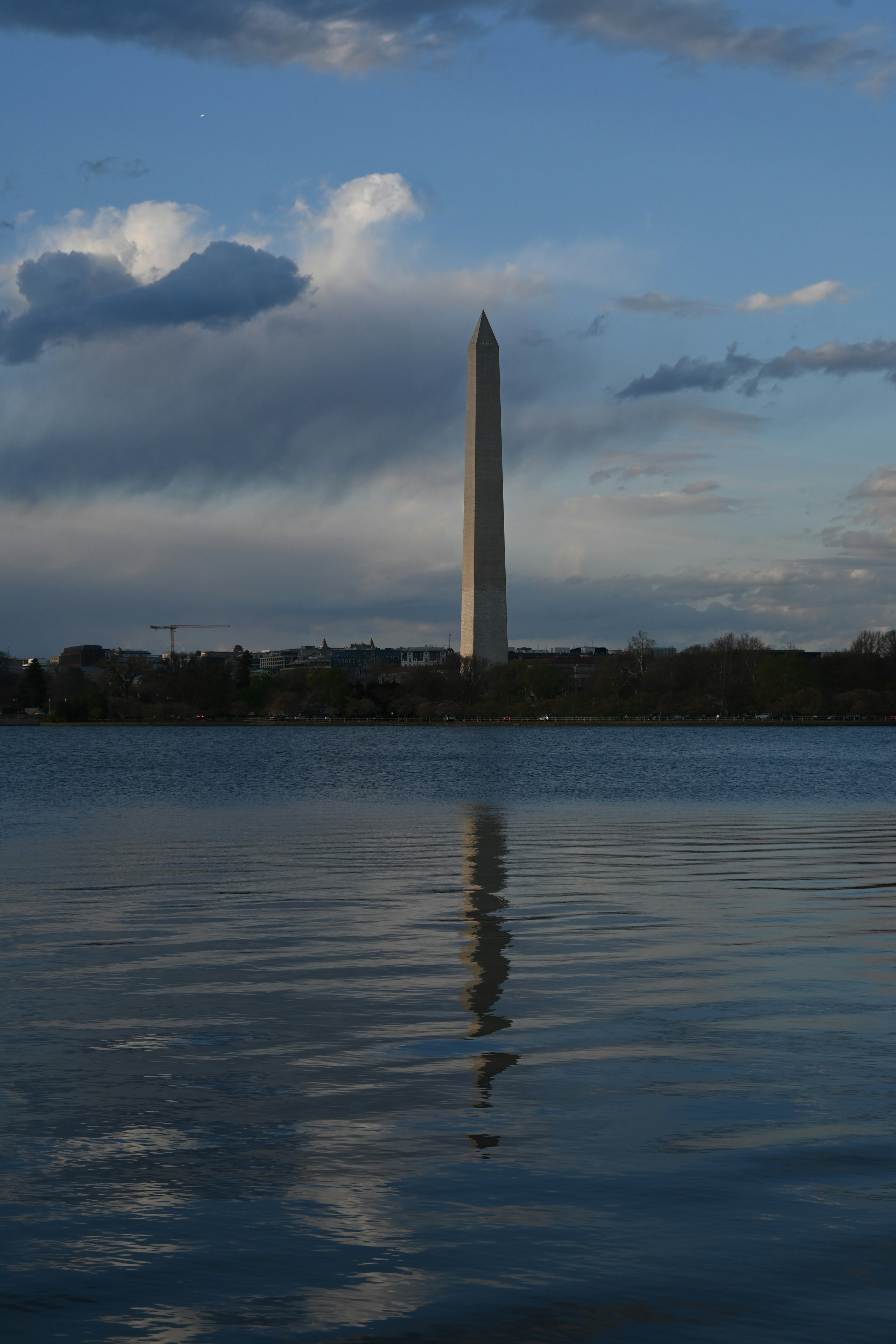 Una torre alta en la distancia foto – Imagen de Washington gratuita en ...