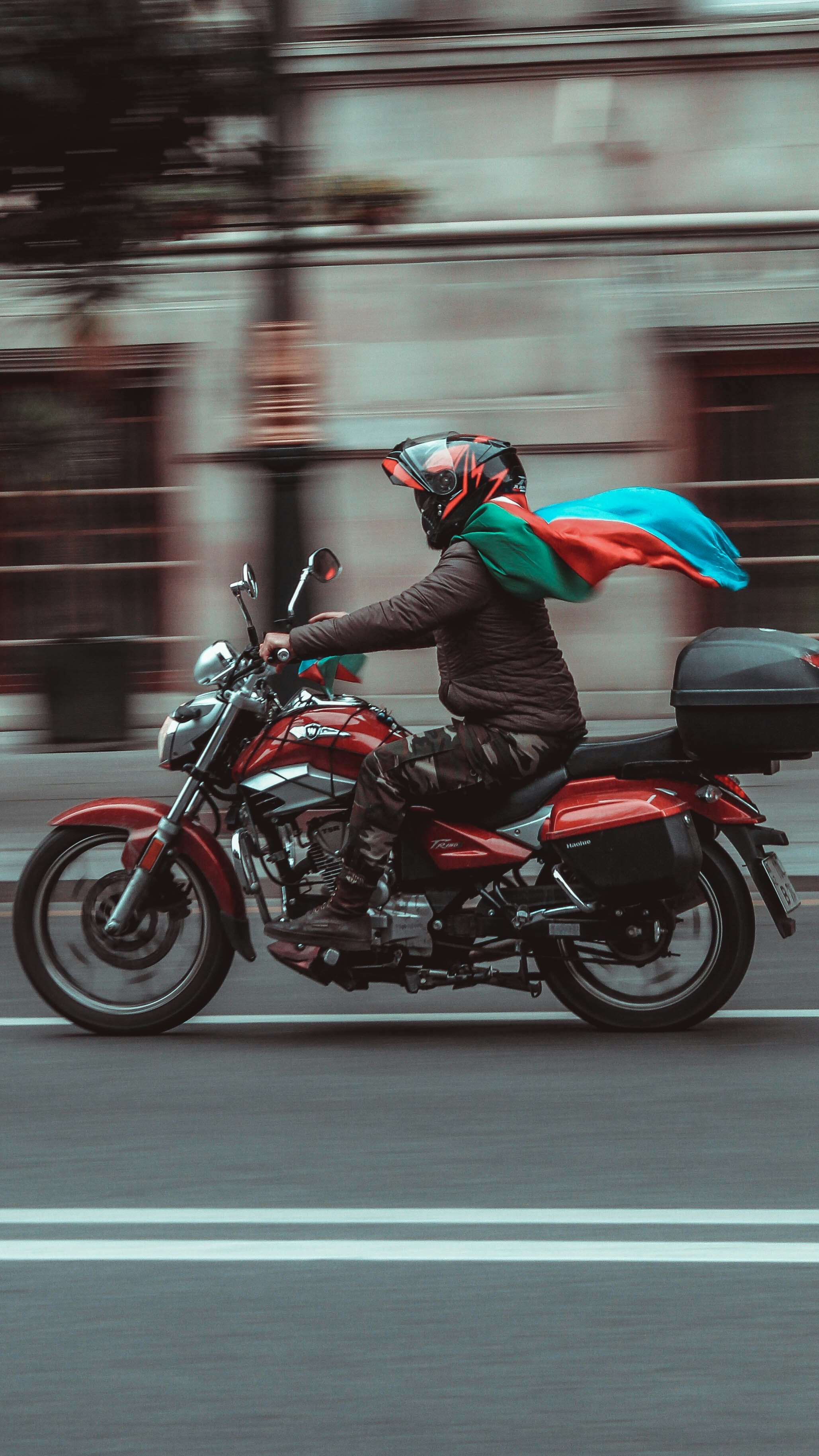 Photo by Ali Nurmemmedov with Canon EOS 4000D