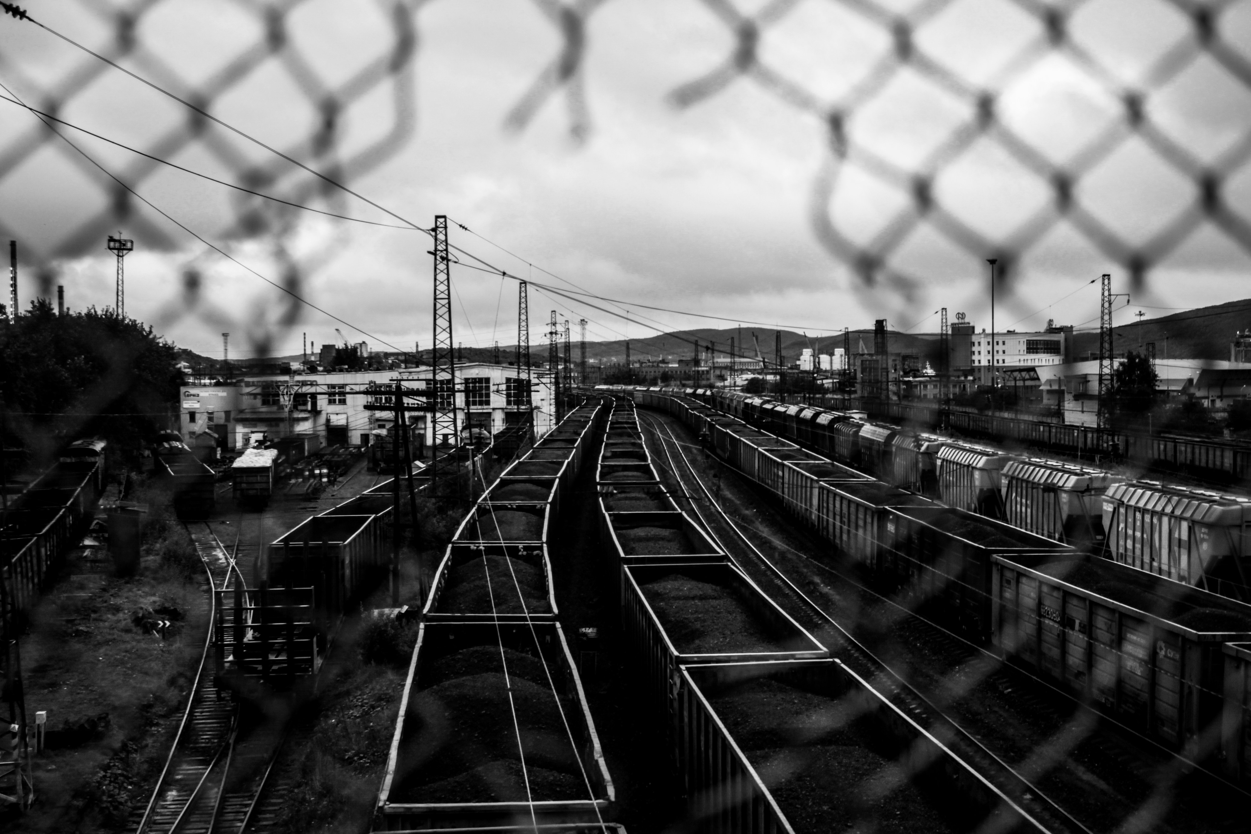 A train yard with trains photo – Free Russia Image on Unsplash