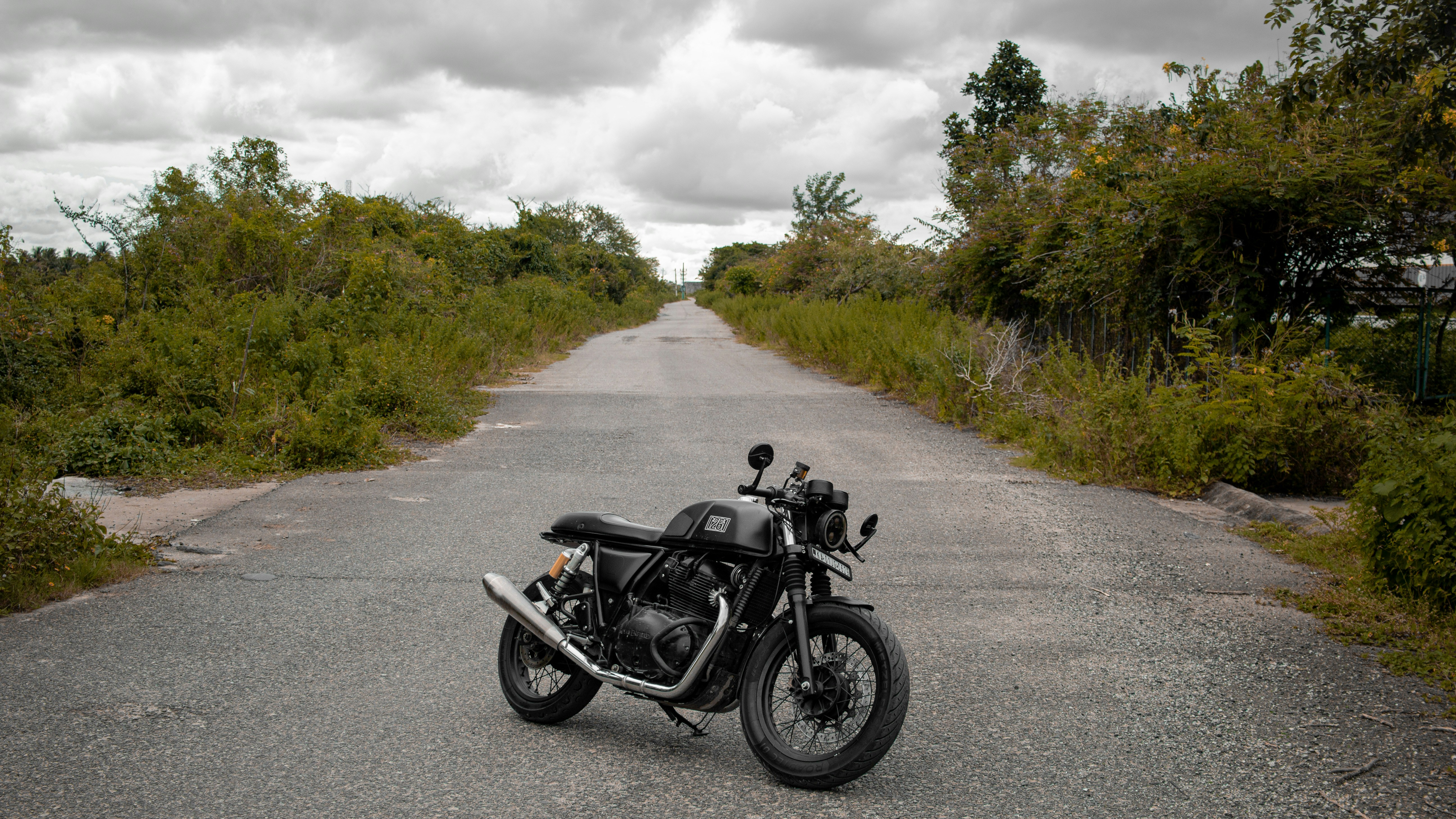 Gt 650 Pictures | Download Free Images on Unsplash