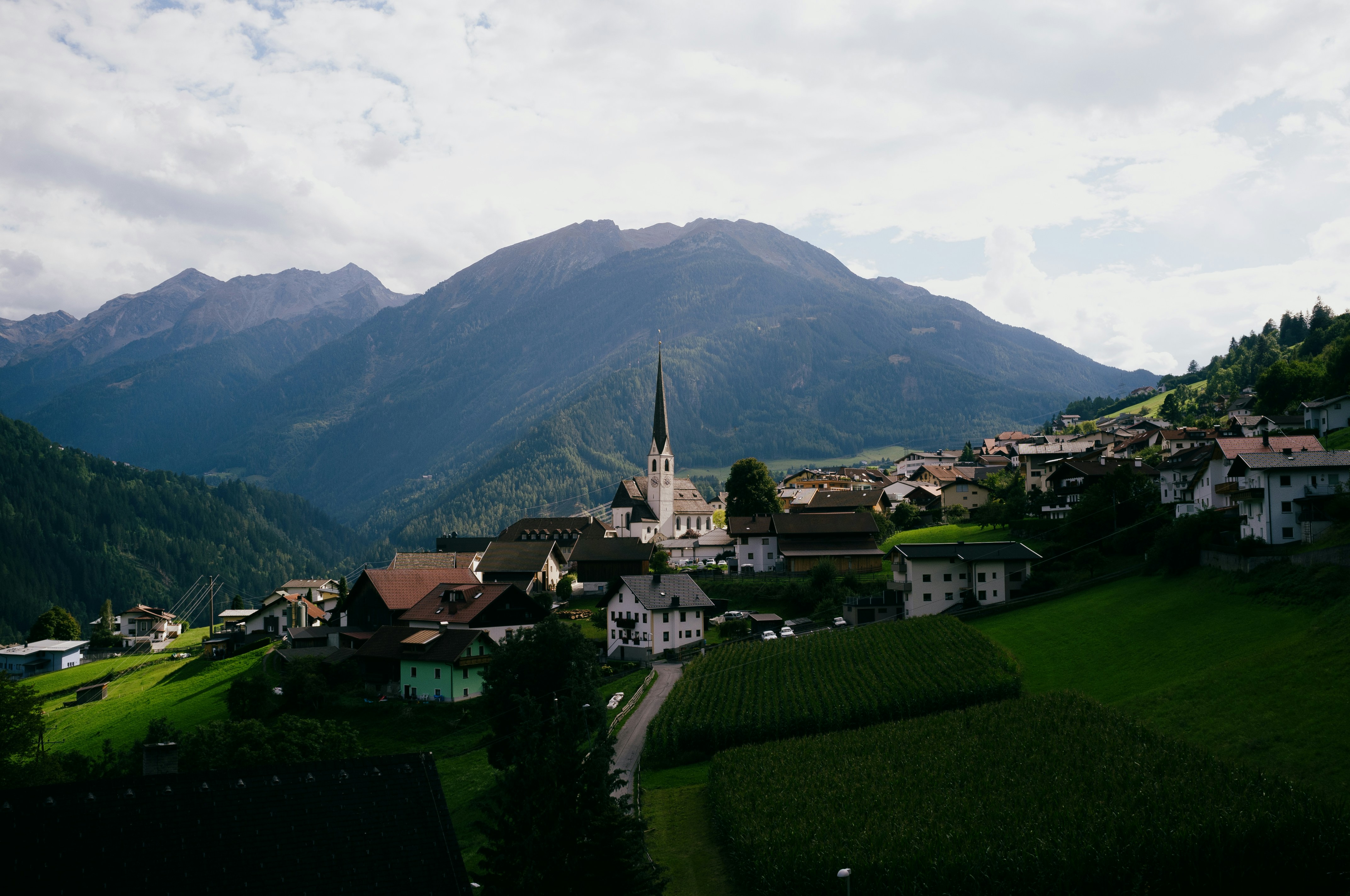 A small town in the mountains photo – Free Grey Image on Unsplash
