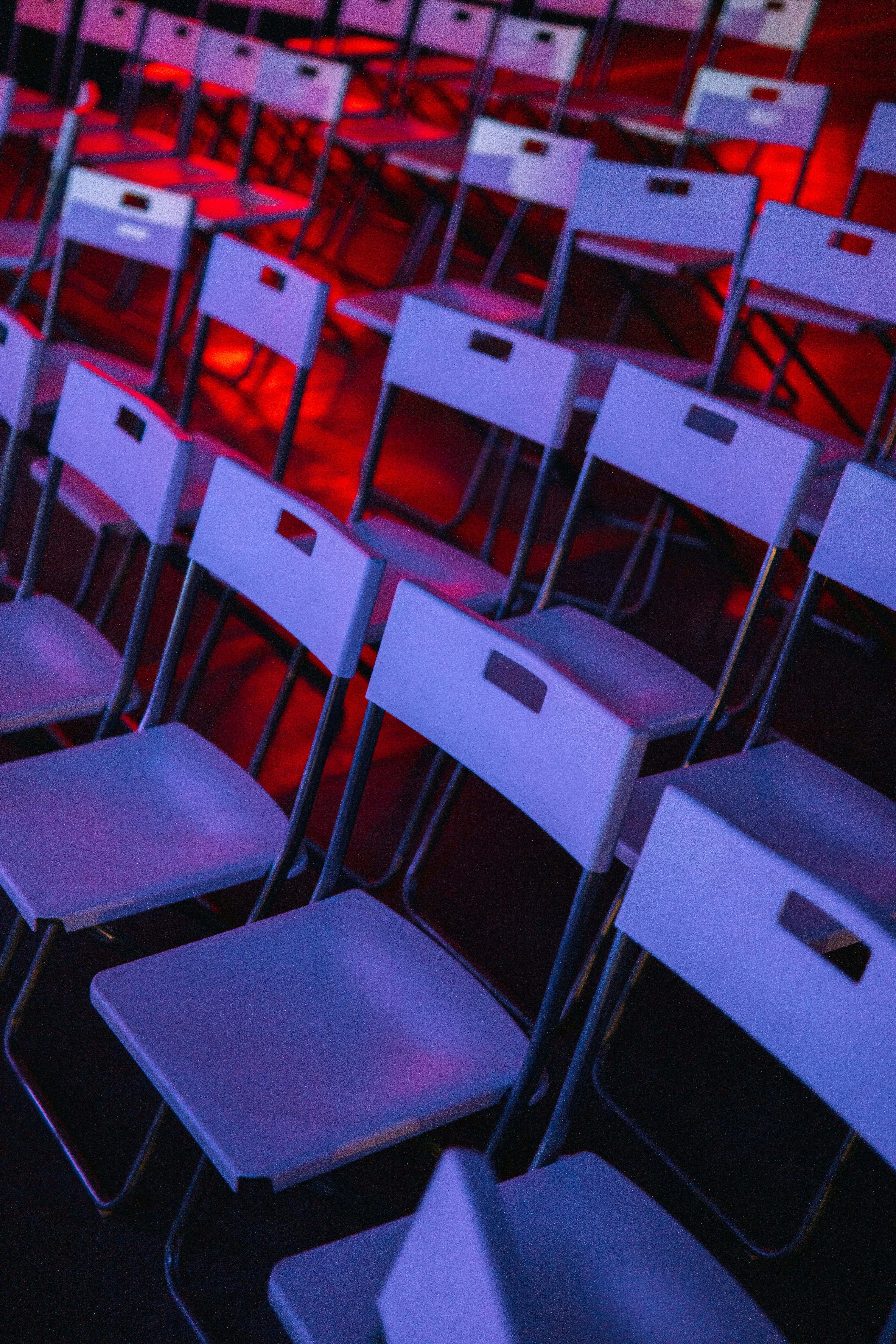 A room with many chairs photo – Free Chair Image on Unsplash