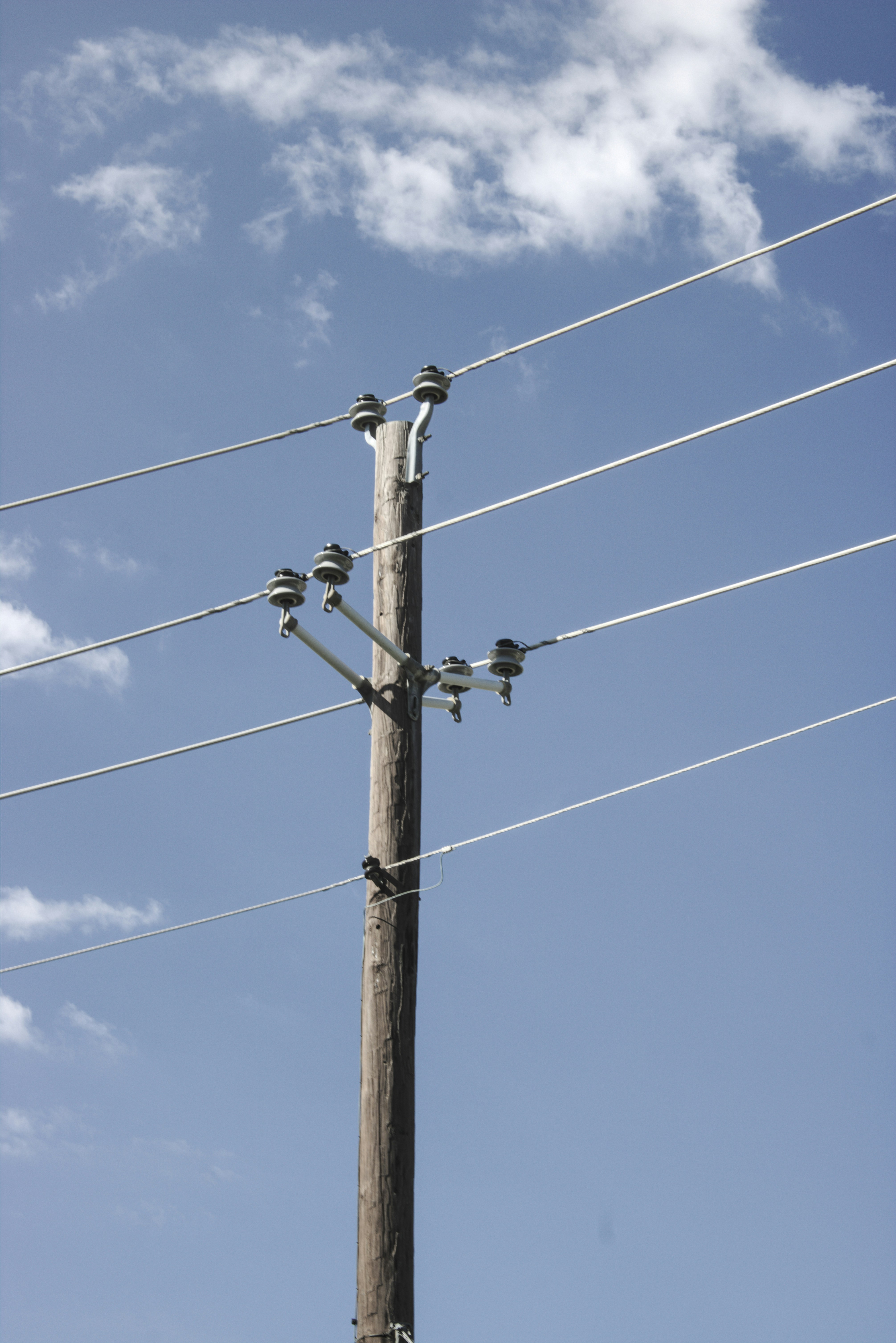 A telephone pole with many wires photo – Free Cable Image on Unsplash