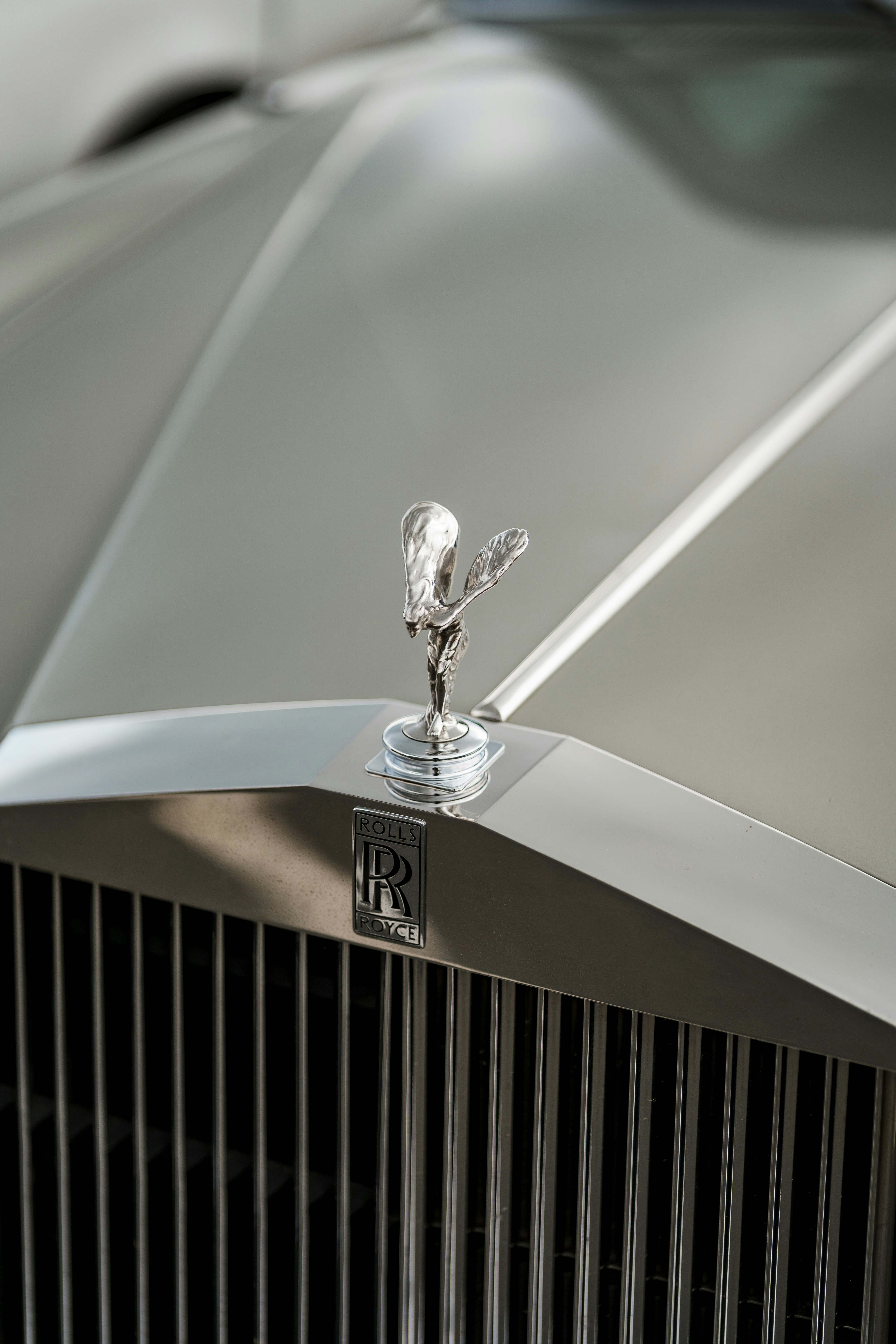 Elegance in Chrome: The Spirit of Ecstasy